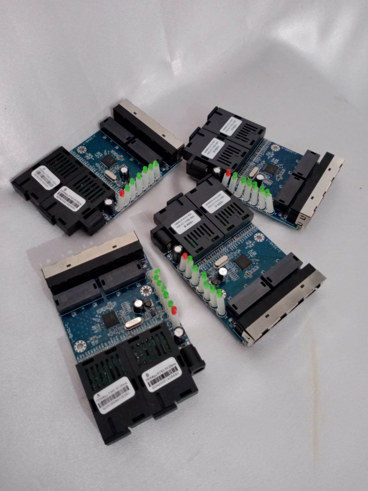 HTB Port 2 Fo 4 Lan + Adaptor 5V | Lazada Indonesia