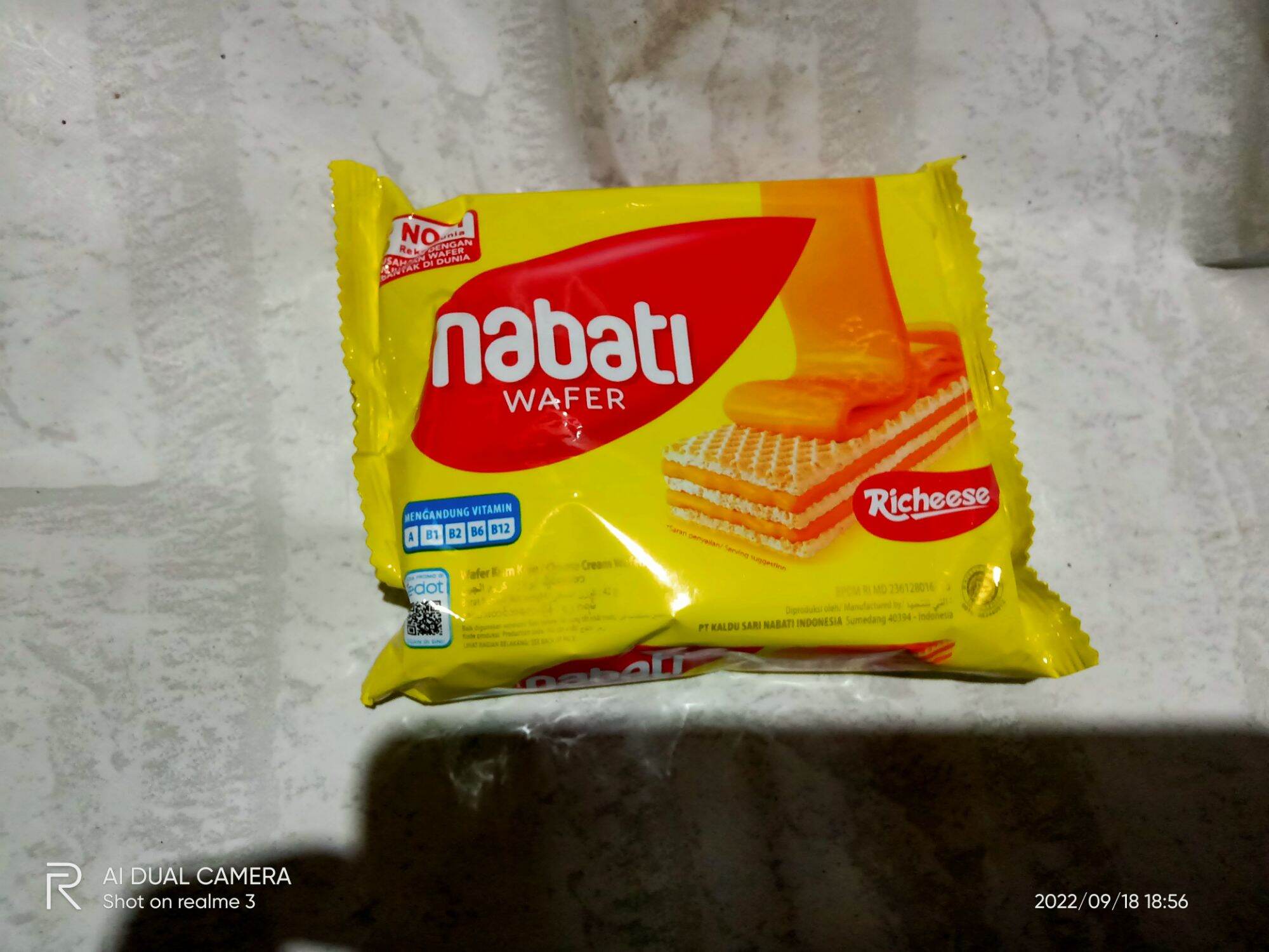 nabati wafer rasa keju dan coklat / nabati wafer 2000 rasa keju dan ...