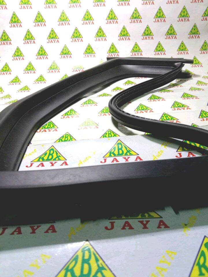 Karet Segitiga Kaca Mati Calya Sigra Kanan Original 68188-BZ070 ...