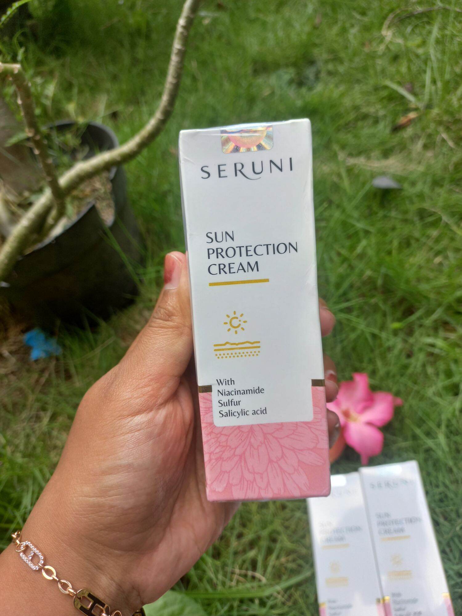 SUN PROTECTION CREAM SERUNI Perawatan wajah | Lazada Indonesia