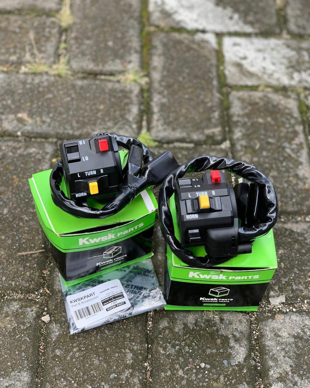 Holder Kiri Ninja R/RR Saklar Kiri Ninja R/RR Holder Kiri kawasaki ...