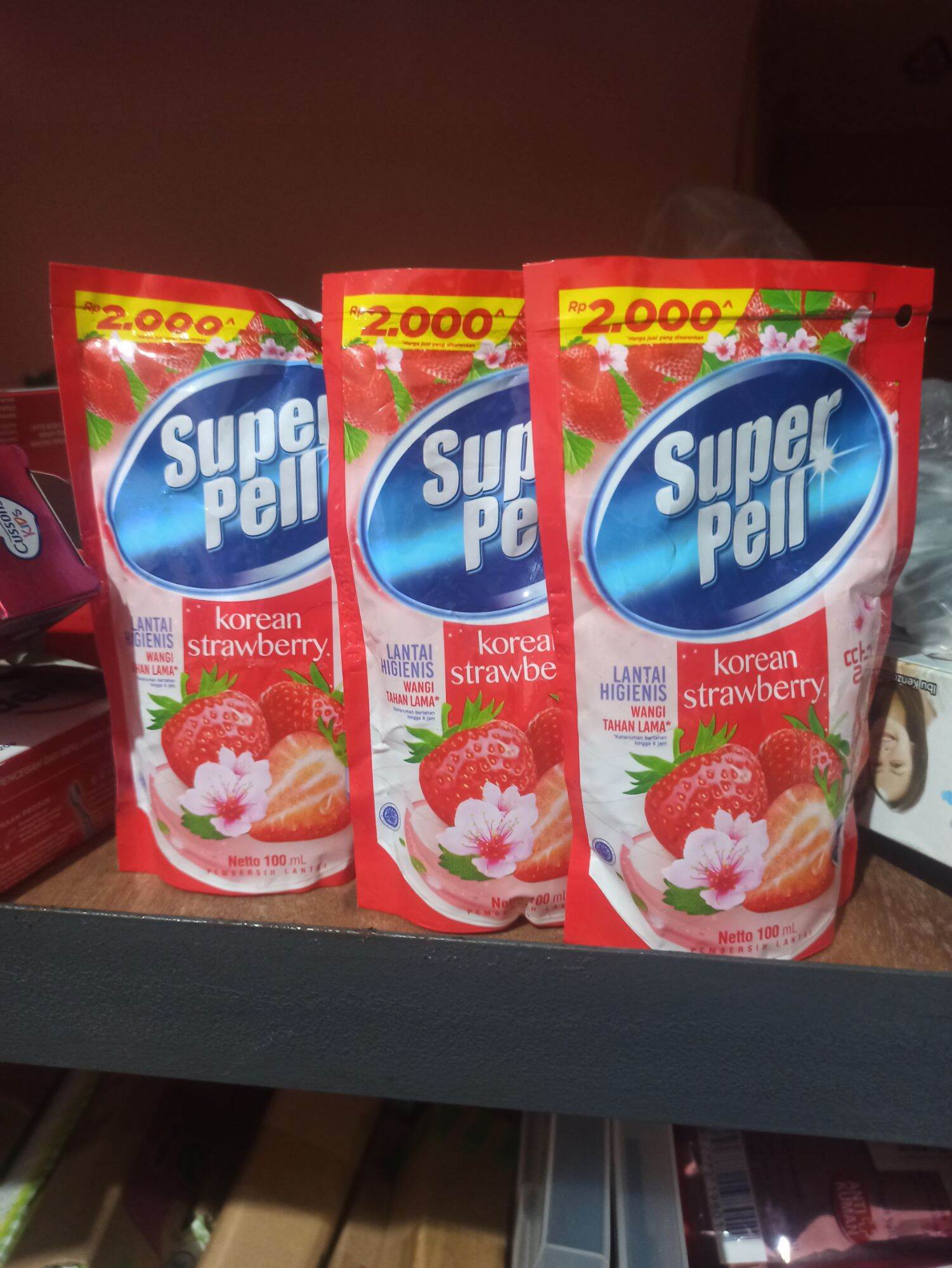 Super Pell Pembersih Lantai Ekonomis Korean Strawberry 100ml | Lazada ...