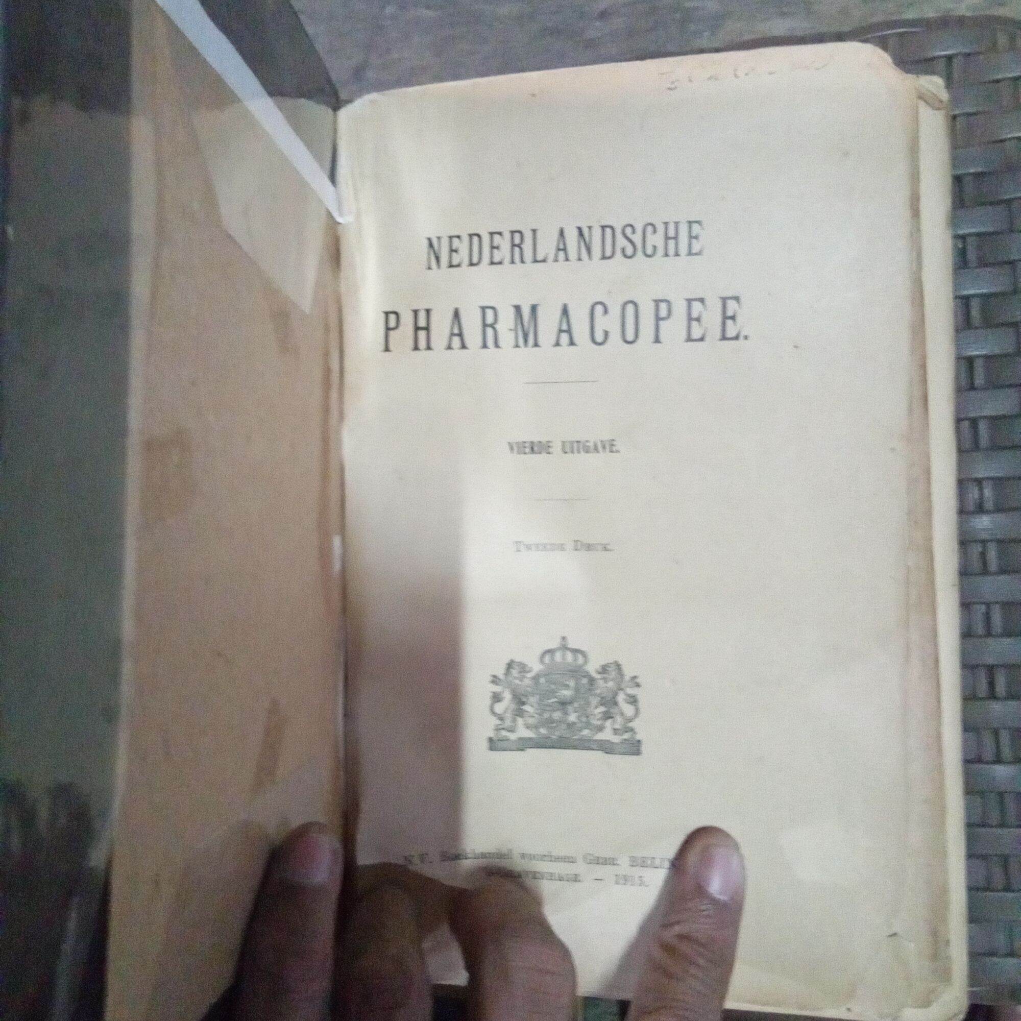 nederlandsche pharmacopee ( farmakope belanda ) bahasa belanda | Lazada ...