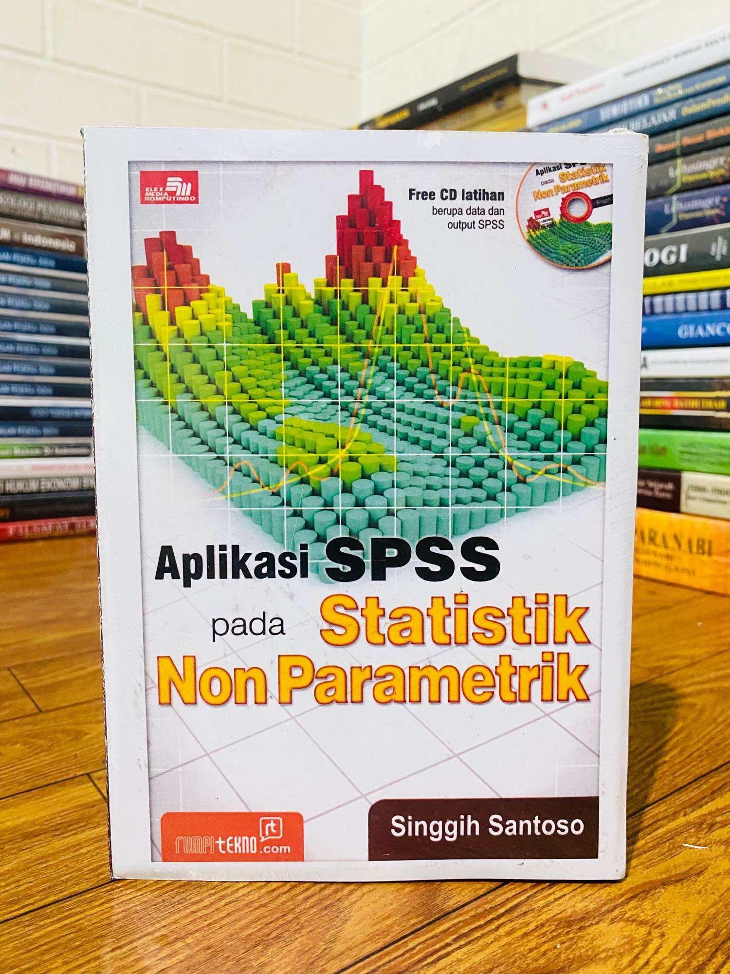 BUKU APLIKASI SPSS PADA STATISTIK NON PARAMETRIK SINGGIH SANTOSO | Lazada Indonesia