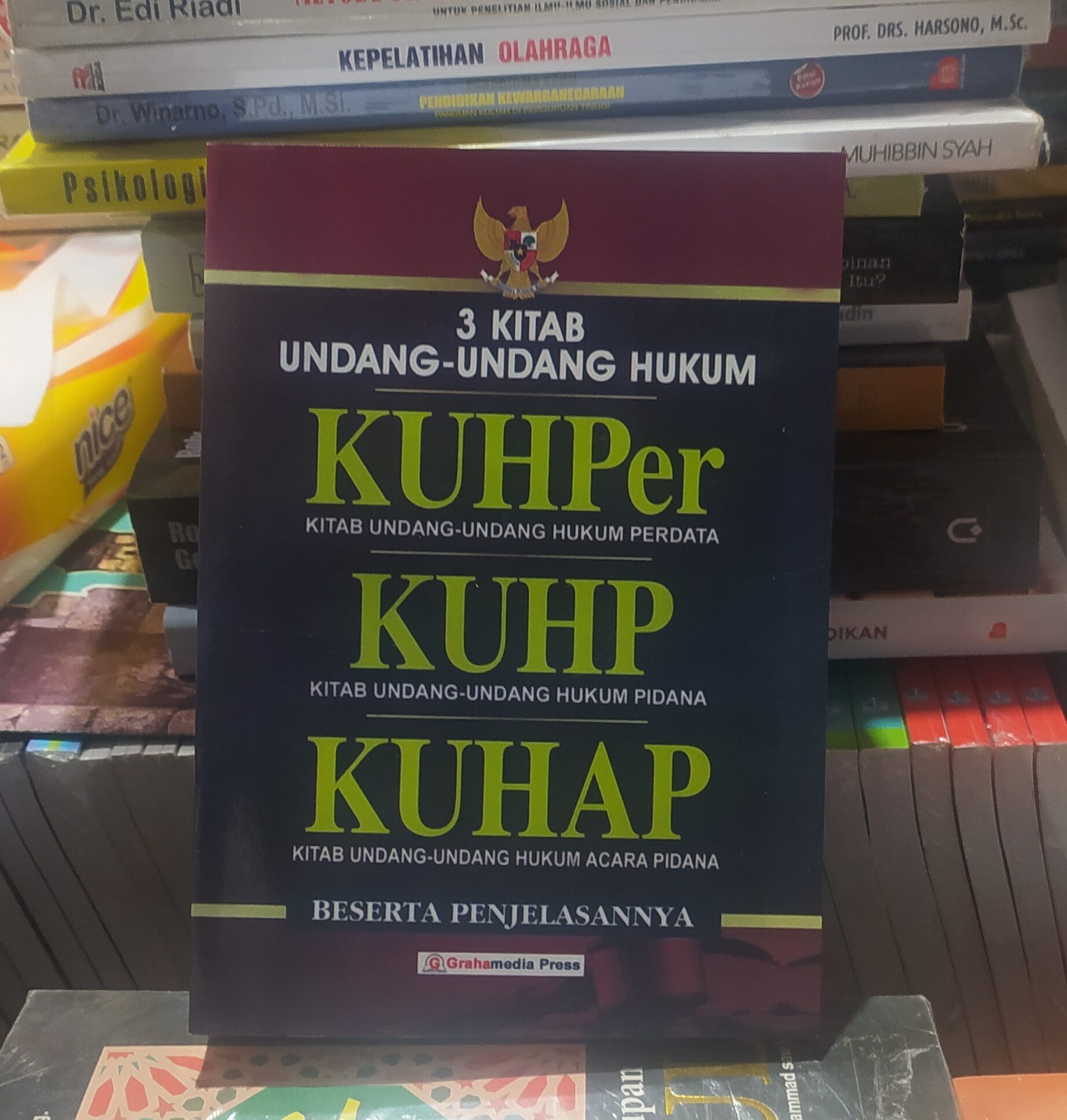 3 KITAB UNDANG-UNDANG HUKUM KUHPER KUHP KUHAP BESERTA PENJELASANNYA ...