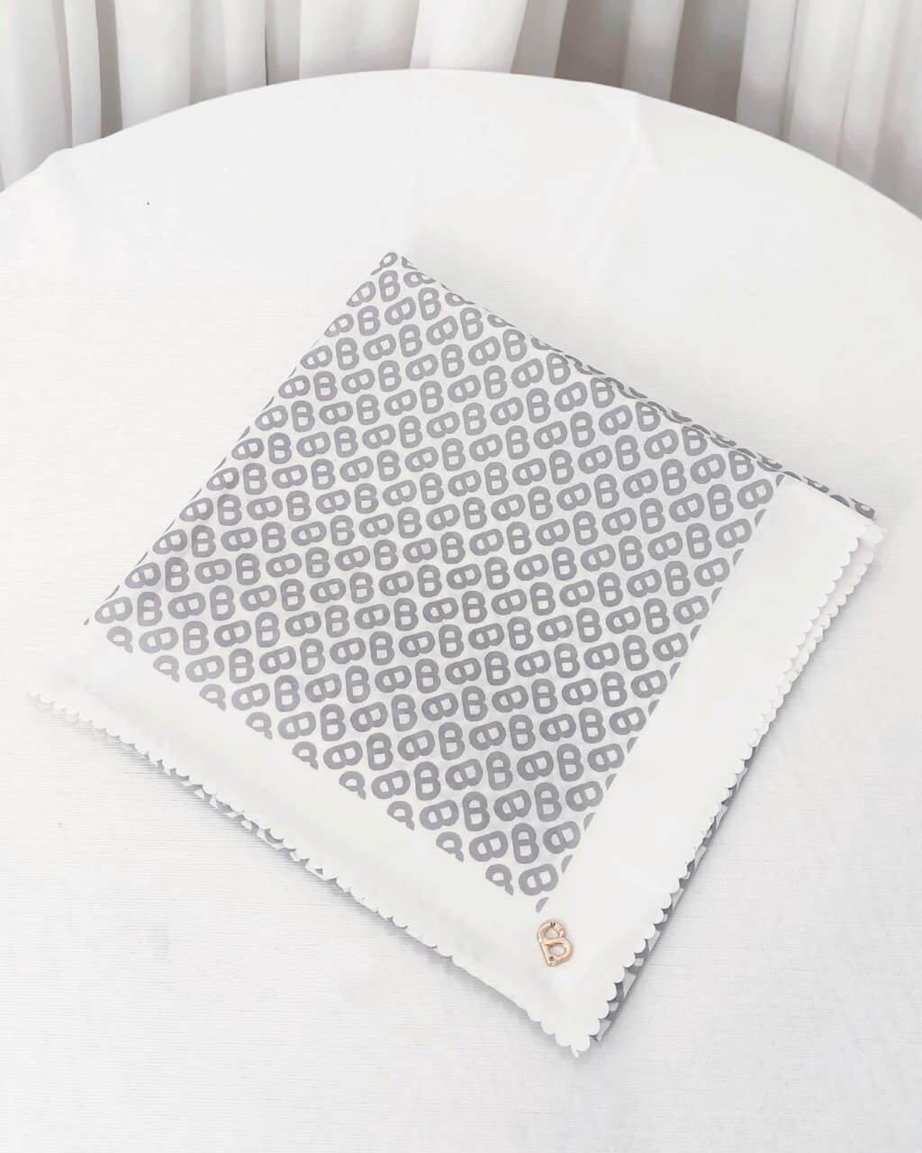 Hijab Buttonscarves Tapis Monogram Series Pakai Pin Logo Besi Jilbab BS ...