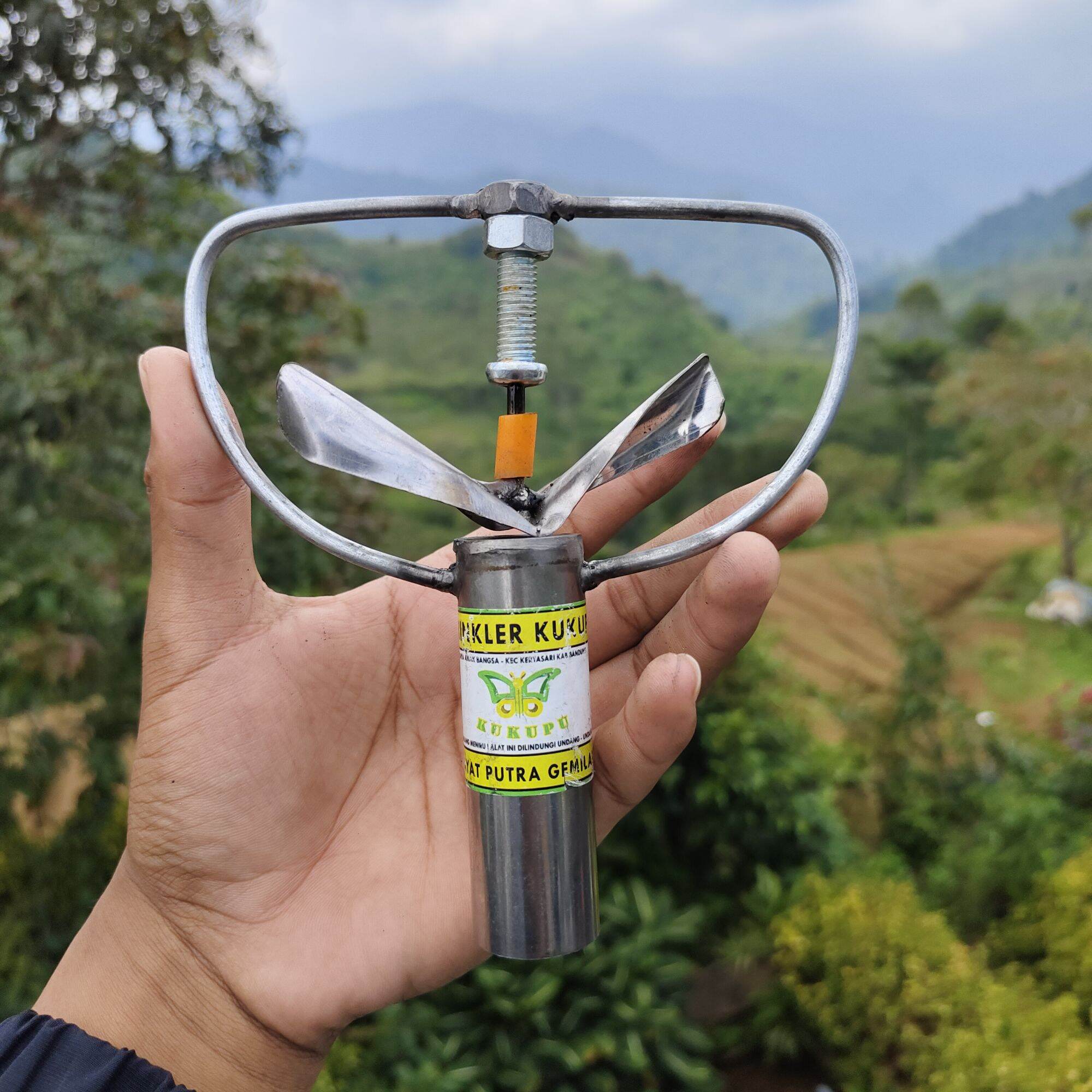 SPRINKLER AIR ALAT PENYIRAM TANAMAN / Kincir Air Berputar Kupu Kupu ...