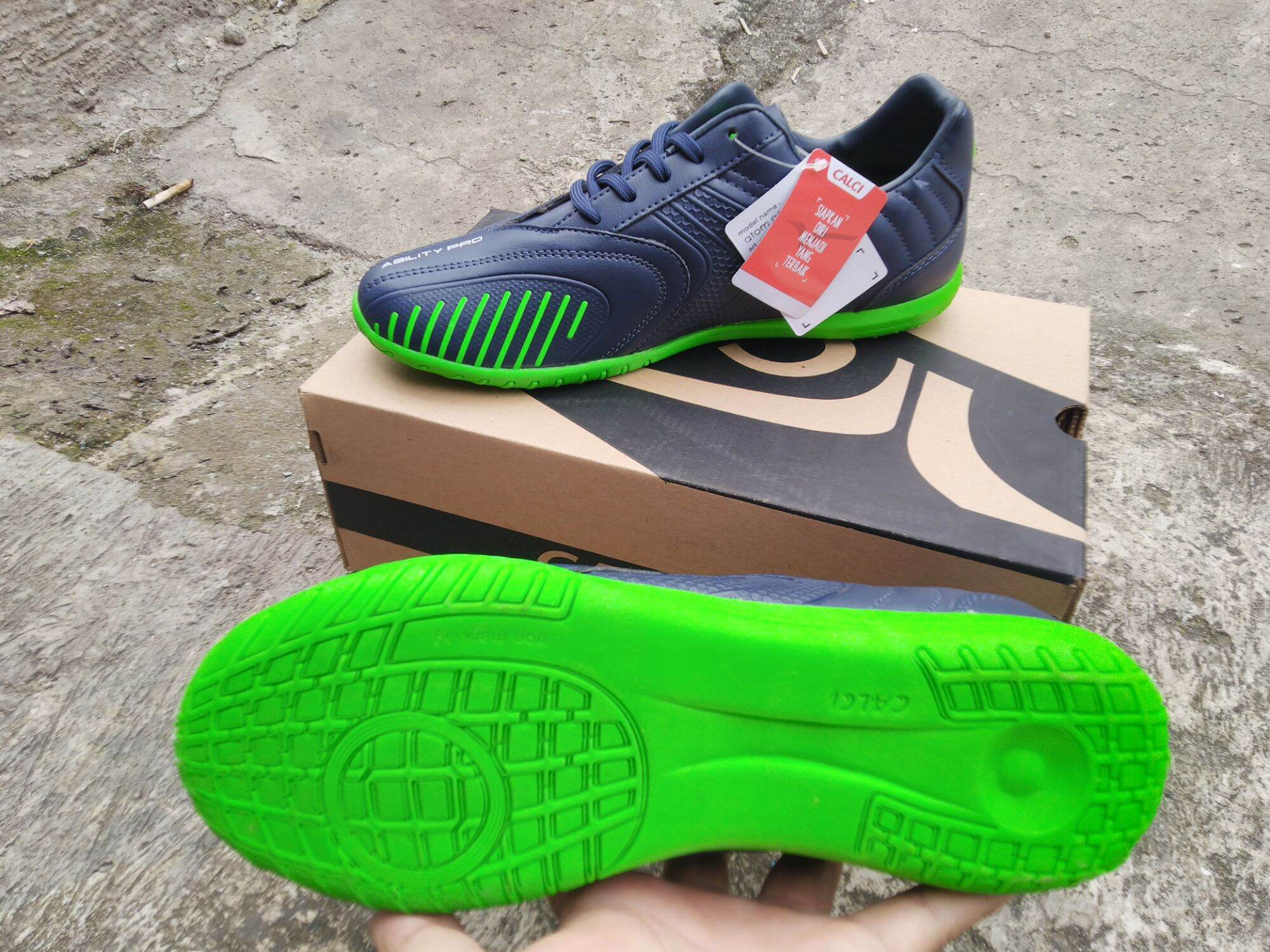 sepatu olahraga futsal calci atom neutron SC original all colour | Lazada Indonesia