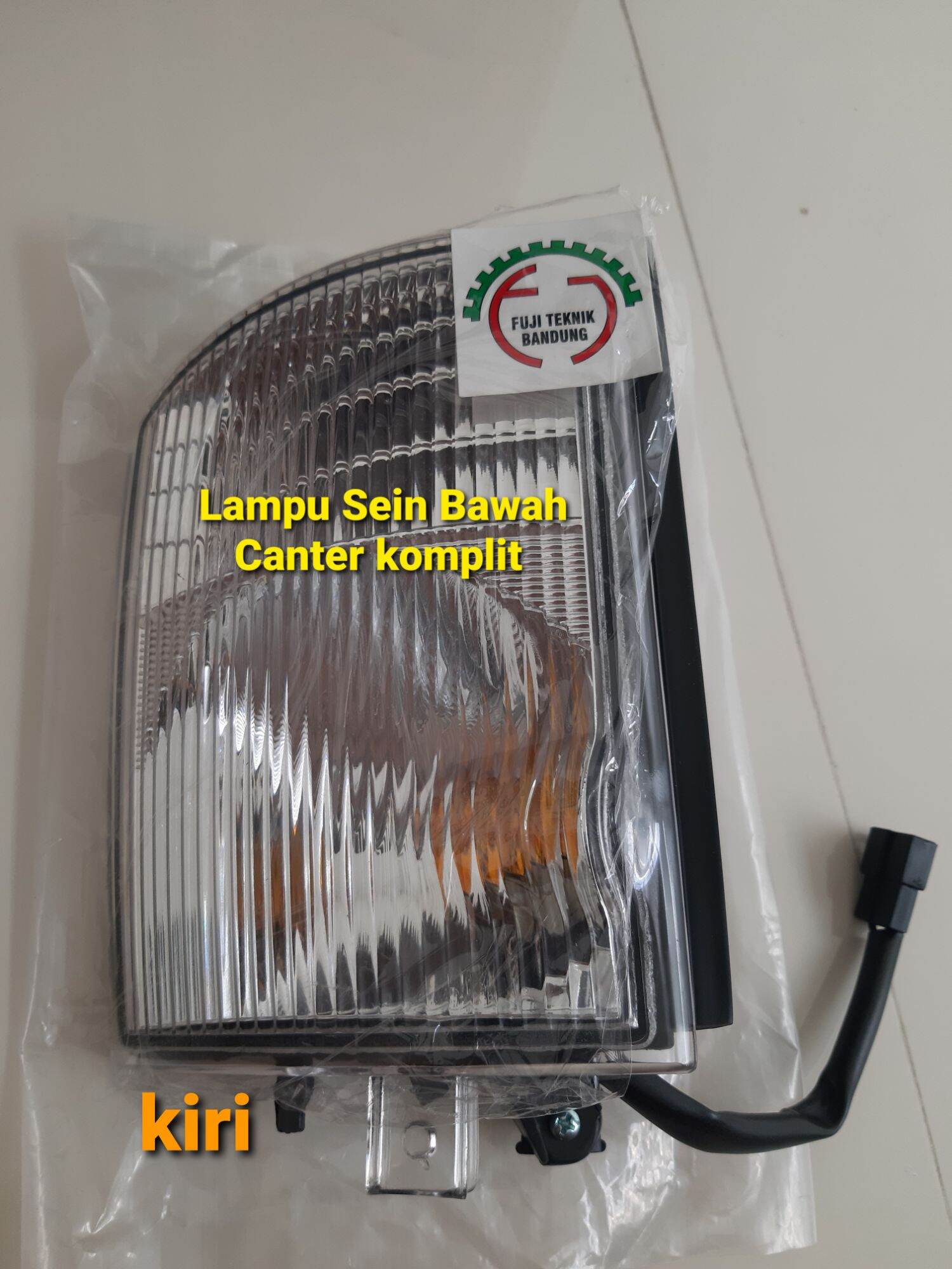Lampu Sein Bawah ,Lampu Corner Mitsubishi Canter kiri (komplit + bohlam ...