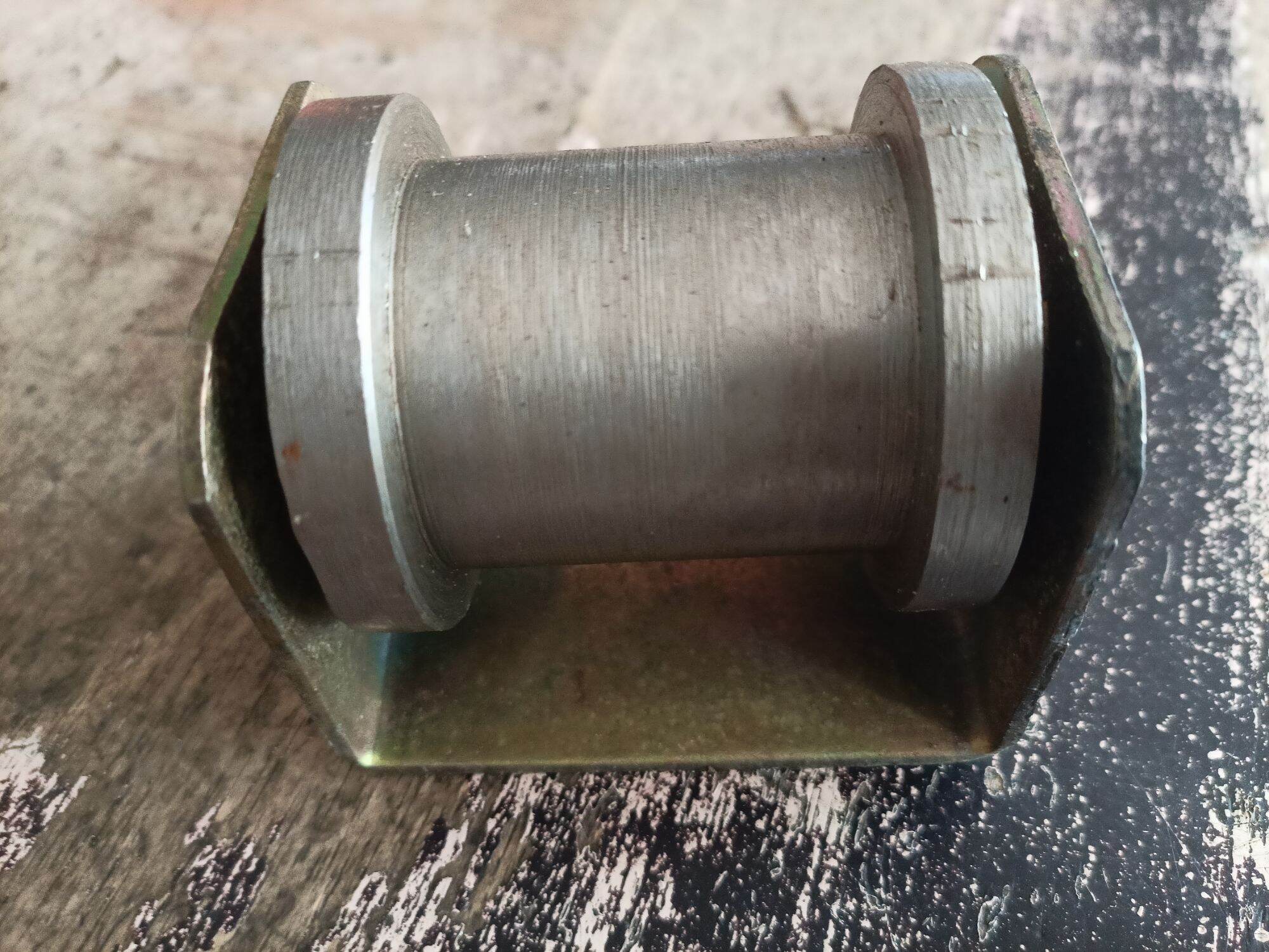 roda besi UNP 2inch ( 5 cm) besi bubut | Lazada Indonesia