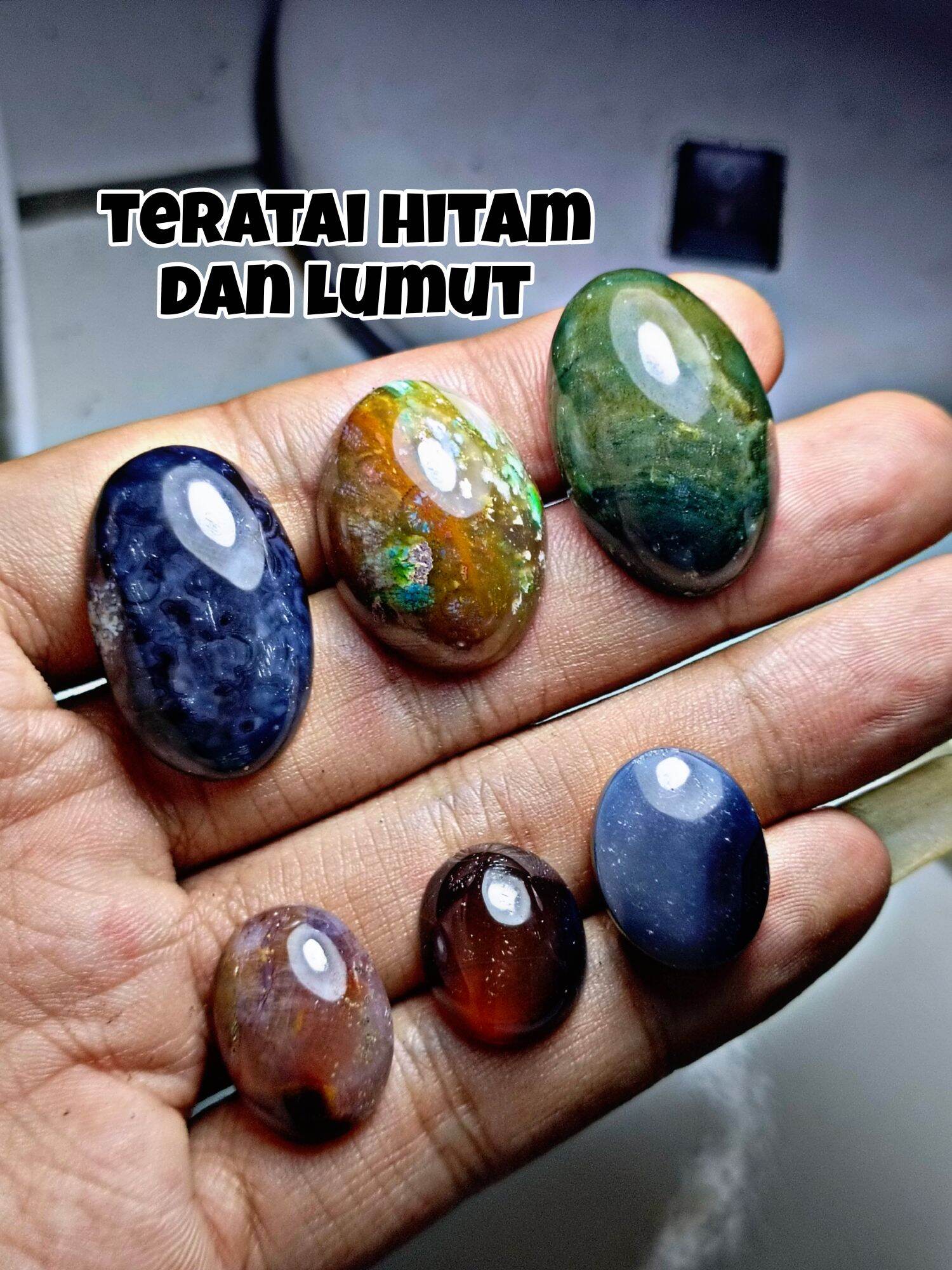 Batu Teratai Hitam