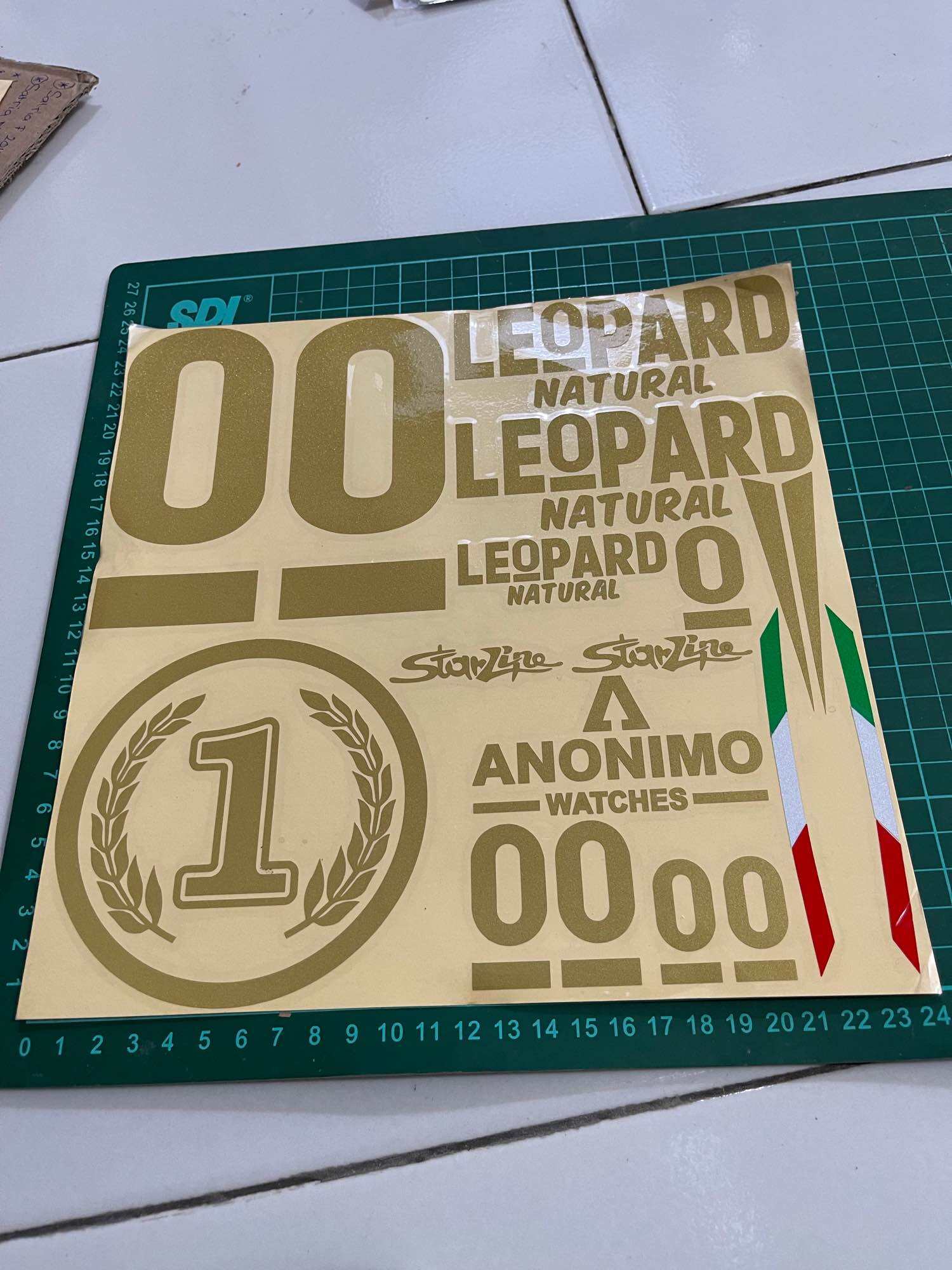 CUTTING STICKER STIKER HELM LEOPARD FULLSET | Lazada Indonesia