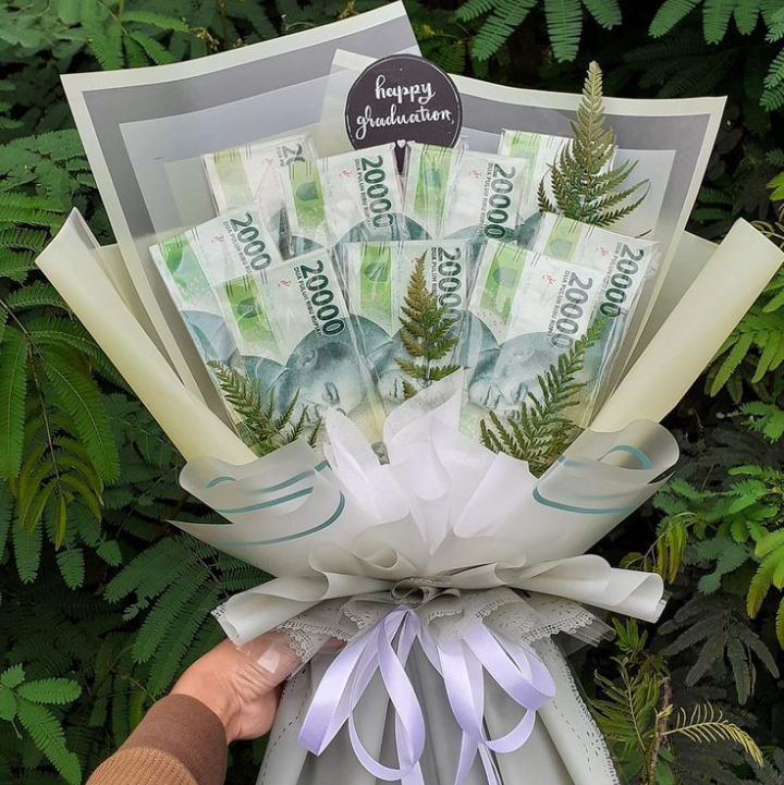 Buket uang 10 lembar ready | Lazada Indonesia