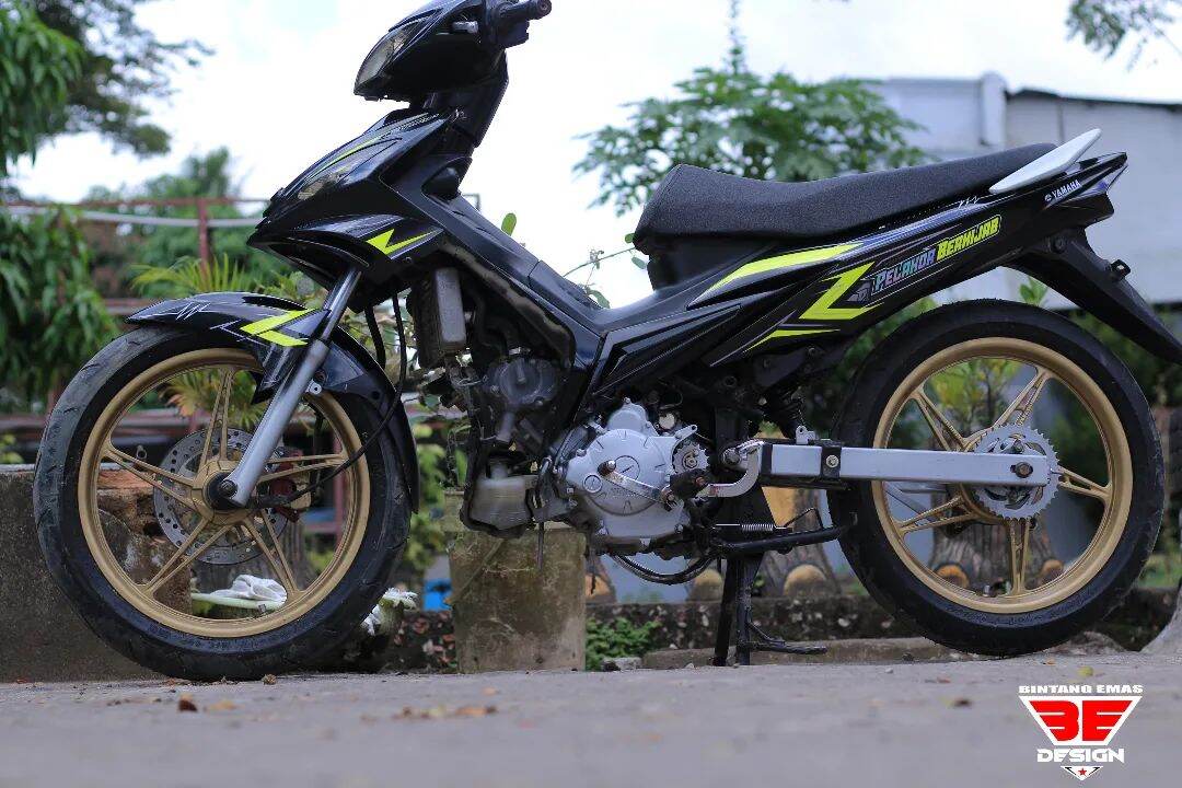 Dekal stiker motor Jupiter Mx lama variasi list kombinasi hijau nyala tulisan pelakor Berhijab ...