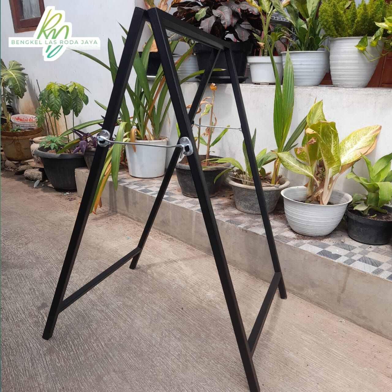 stand banner besi hollow / stand banner / banner 2 sisi / standing ...