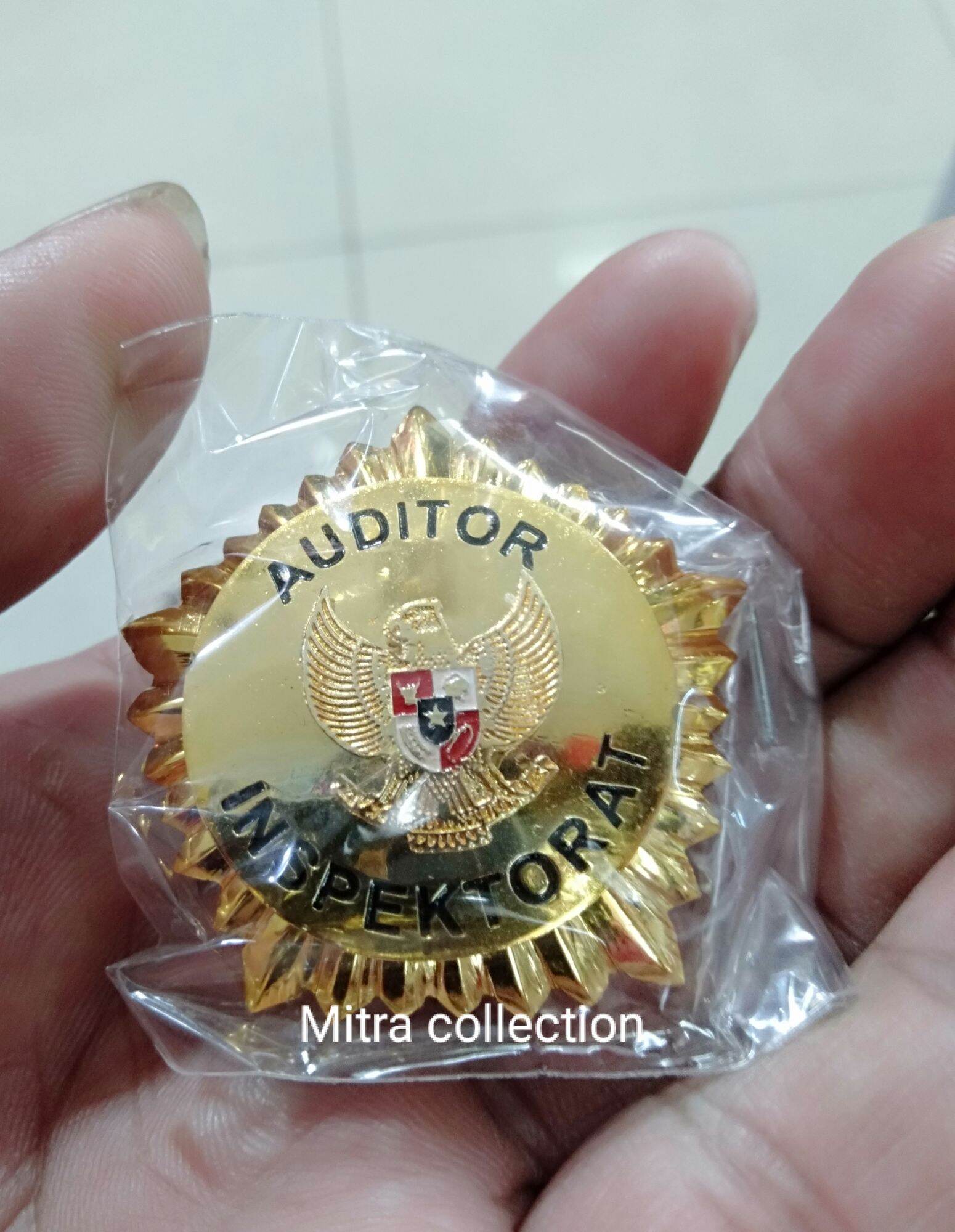 pin AUDITOR INSPEKTORAT kunigan sepuh emas ecing logo tumpuk Magnit ...