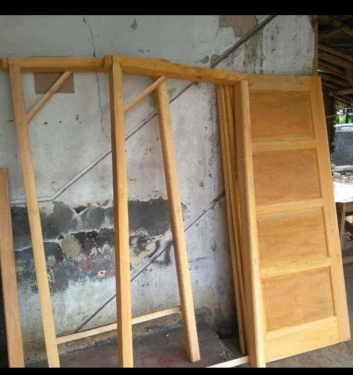 pintu + kusen kayu ukuran 80*200 cm kayu solid | Lazada Indonesia