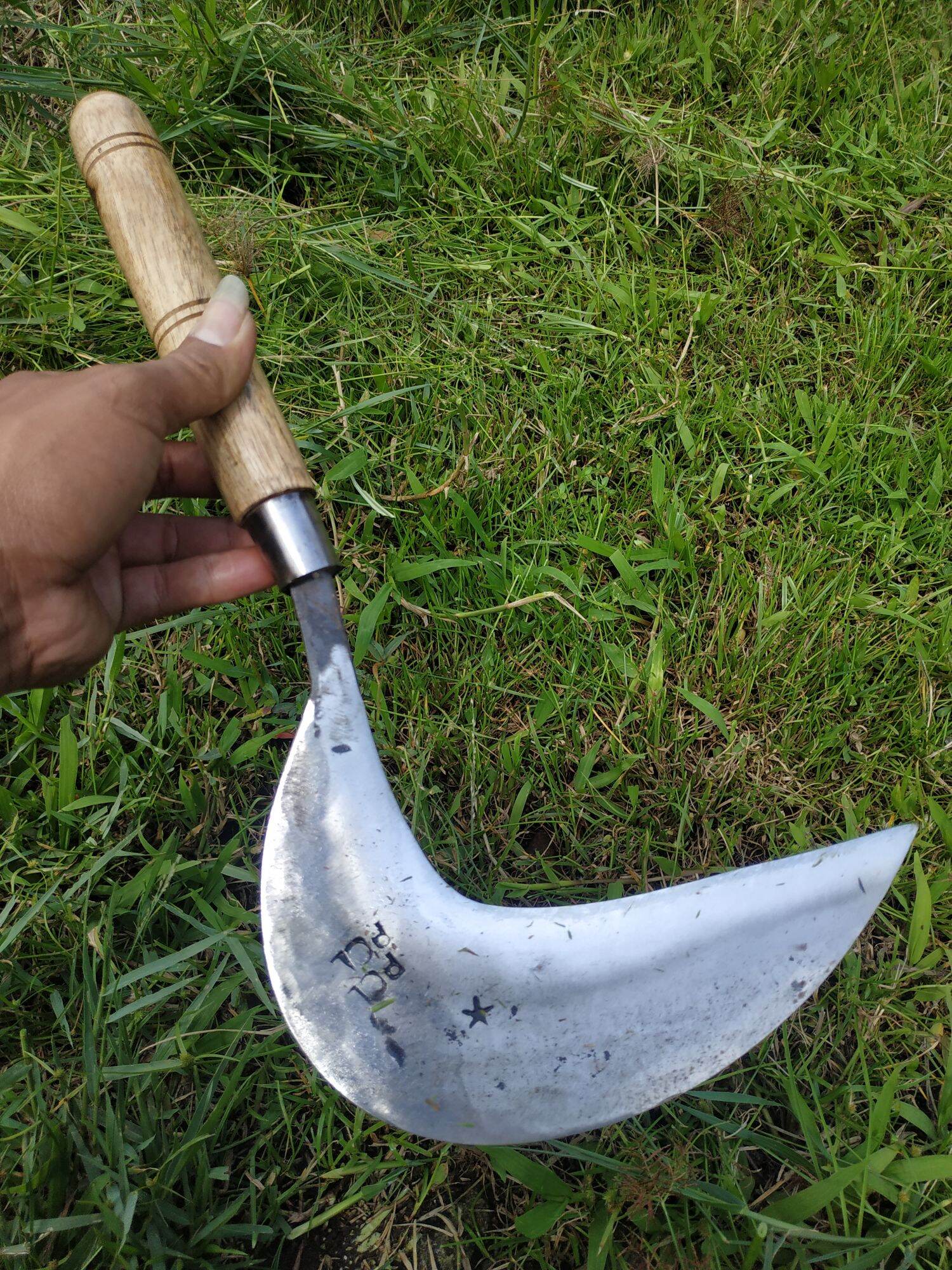 alat pertanian arit rumput baja asli super tajam buatan Garut Jawa ...