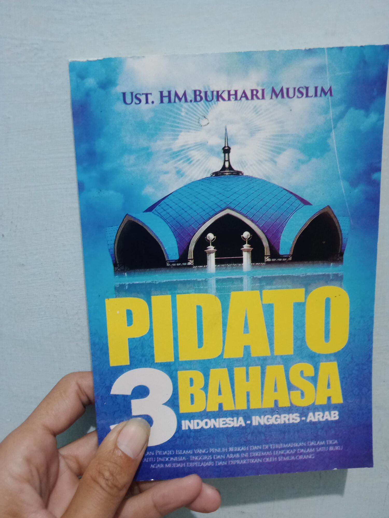 Buku Panduan Buku Pidato MC & PIDATO Dalam Tiga Bahasa | Lazada Indonesia Buku Panduan Buku Pidato MC & PIDATO Dalam Tiga Bahasa | Lazada Indonesia