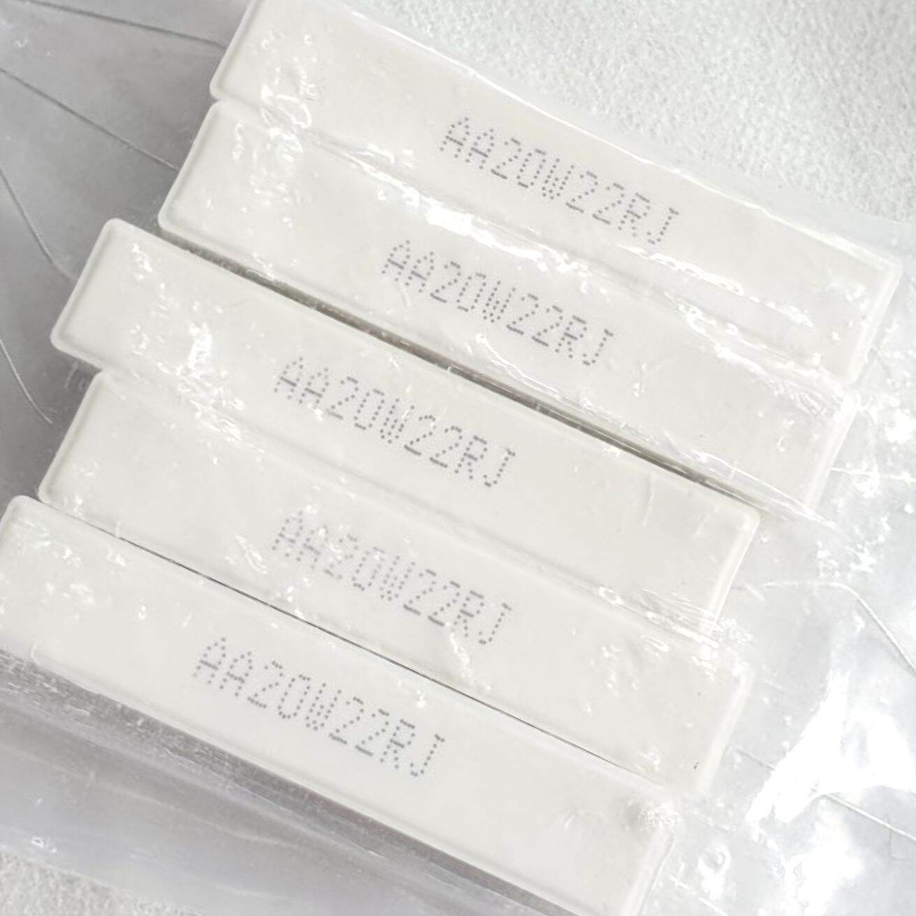 RESISTOR KAPUR 20 WATT 20W 22 OHM 22 RJ Per Biji | Lazada Indonesia