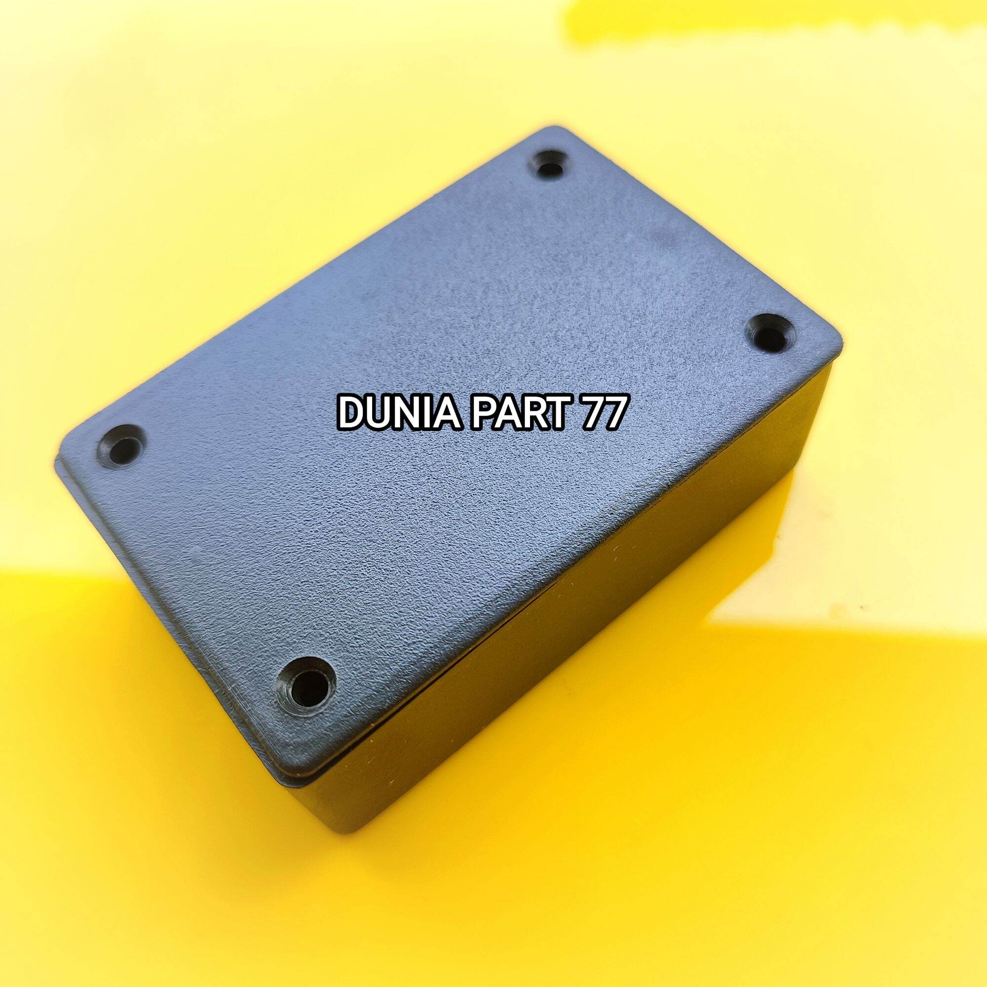 BOX PLASTIK HITAM X1 Ukuran dimensi: 75x50x25 mm Tidak Termasuk Baut ...