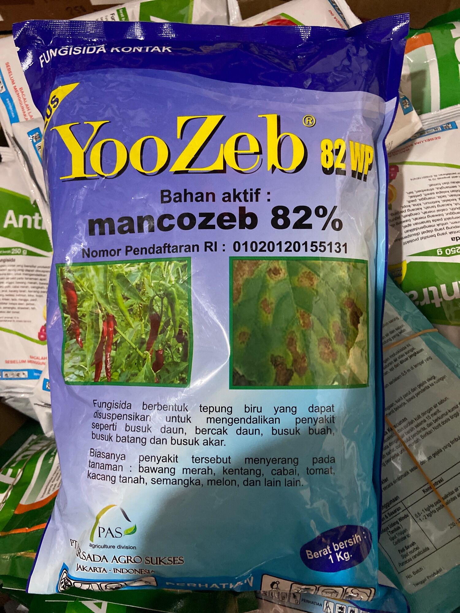 Fungisida yoozeb blue mancozeb 82wp kemasan 1kg | Lazada Indonesia