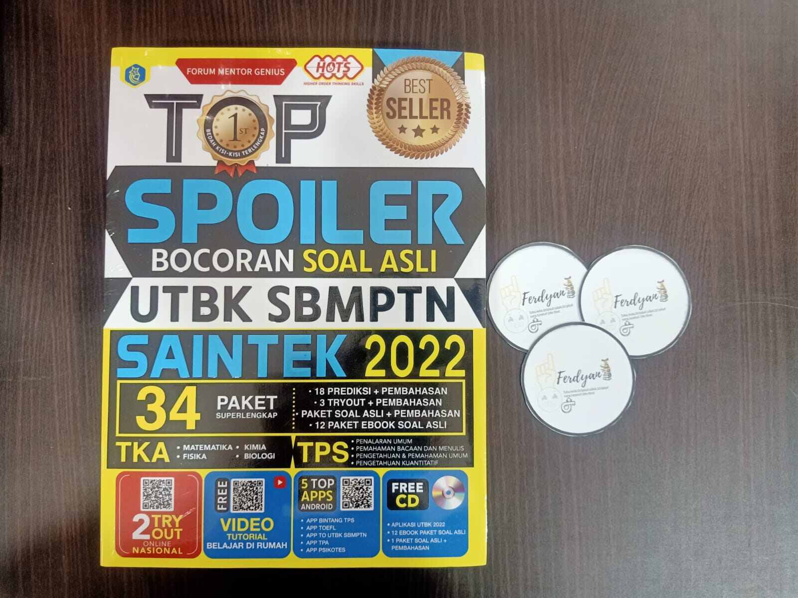 Buku Top Spoiler Bocoran Soal Asli Utbk Sbmptn Soshum 2022 +Cd by Forum Mentor Jenius buku ...