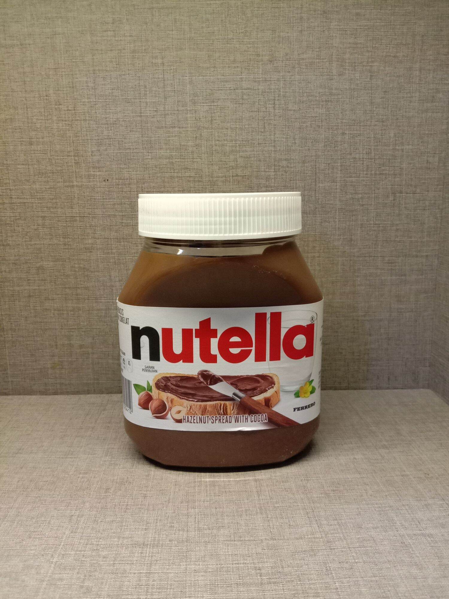 Nutella Hazelnut Chocolate Spread/ Selai Coklat Hazelnut 680Gr | Lazada ...