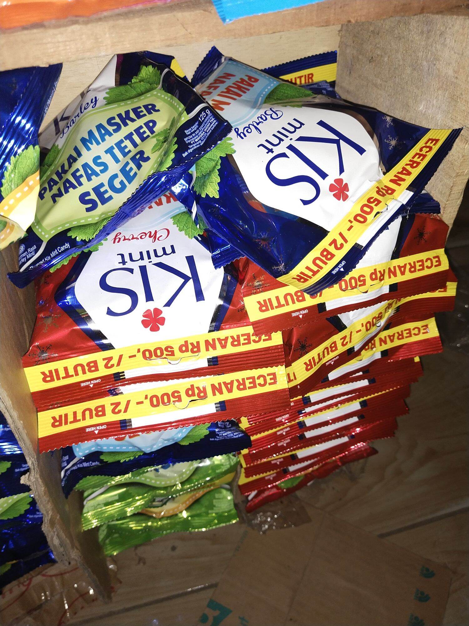 PAKET 3 pack PERMEN KISS MINT PERMEN WANGI PERMEN PAKAI MASKER NAFAS ...