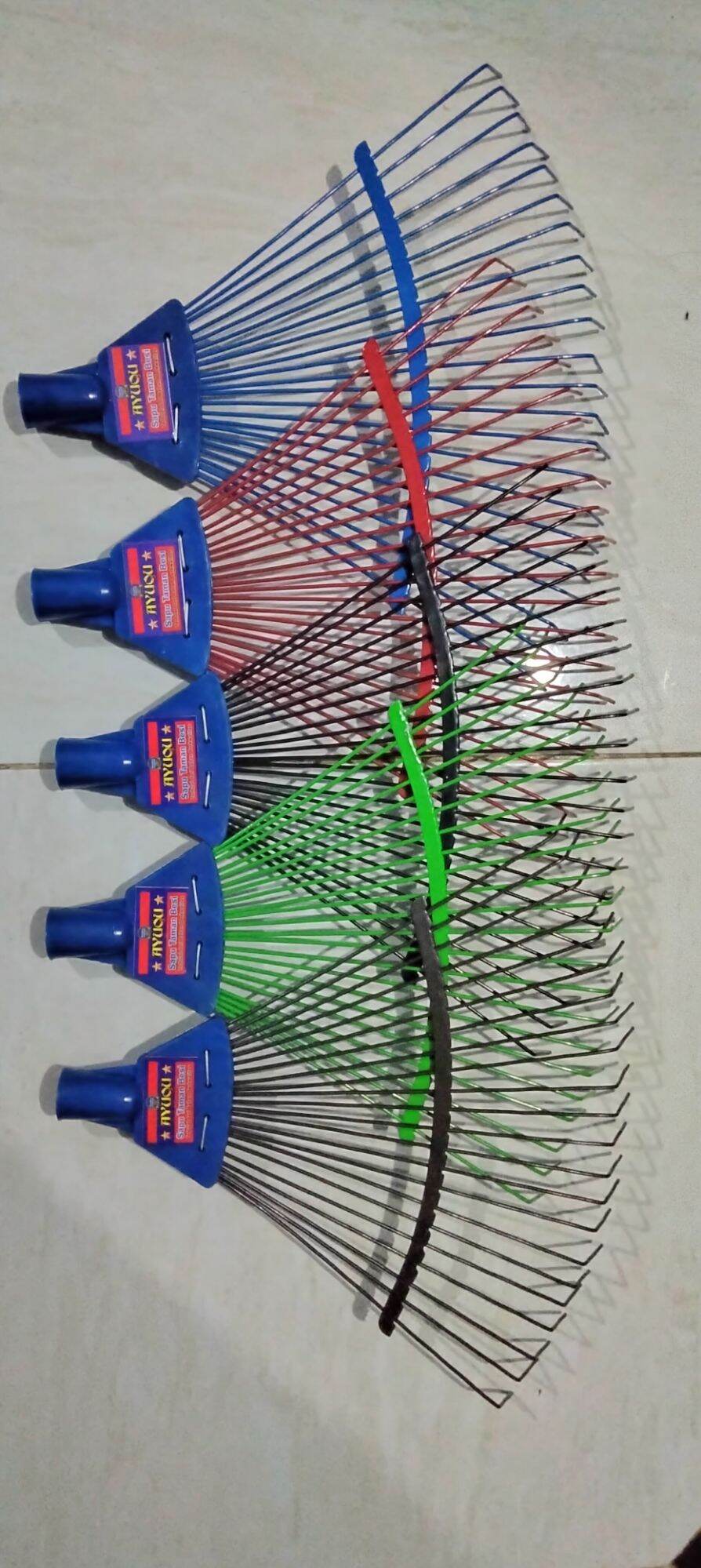 Sapu Taman/Garuk Besi Serbaguna | Lazada Indonesia