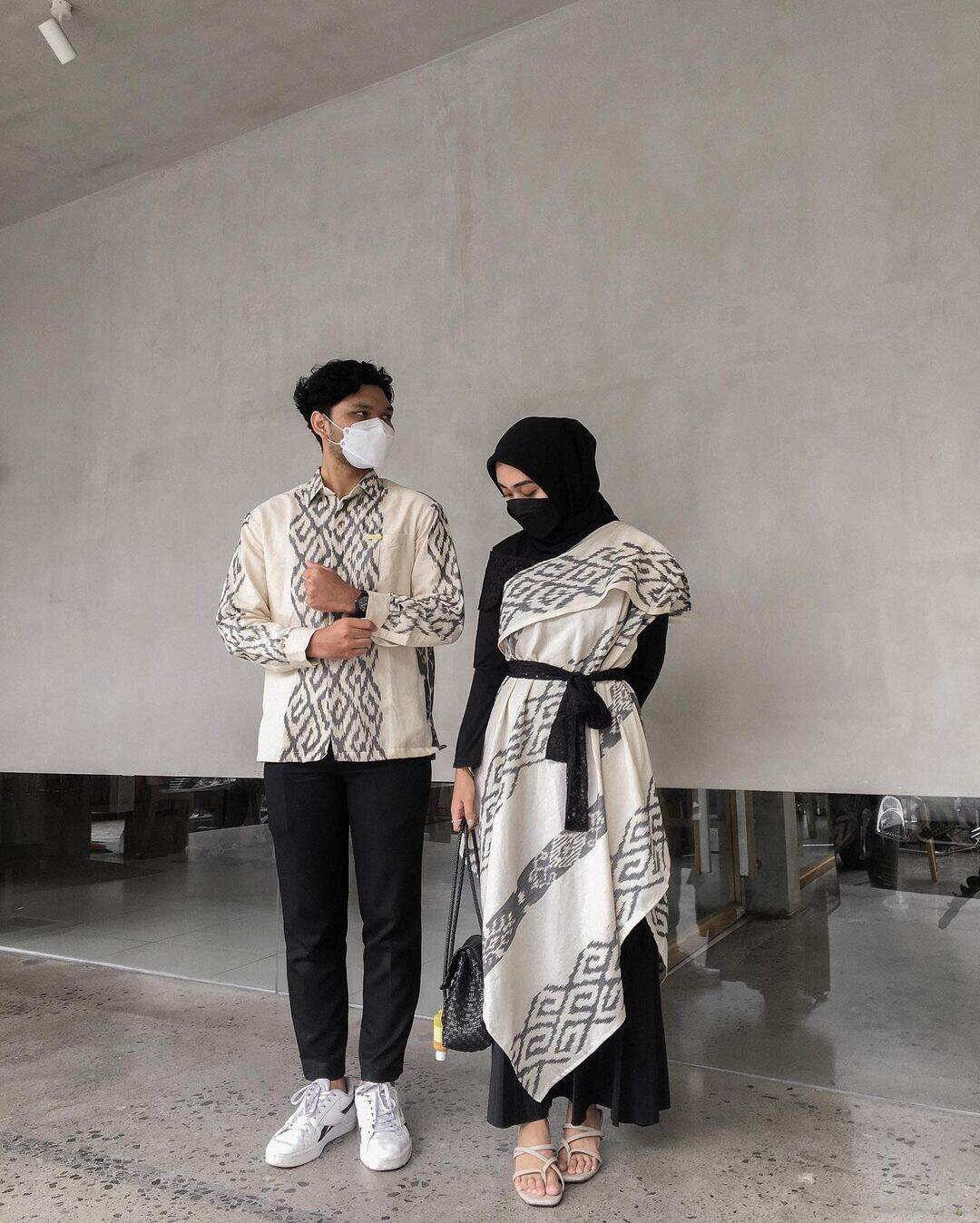 baju tenun set couple || couple tenun troso motif toraja || sarimbit ...