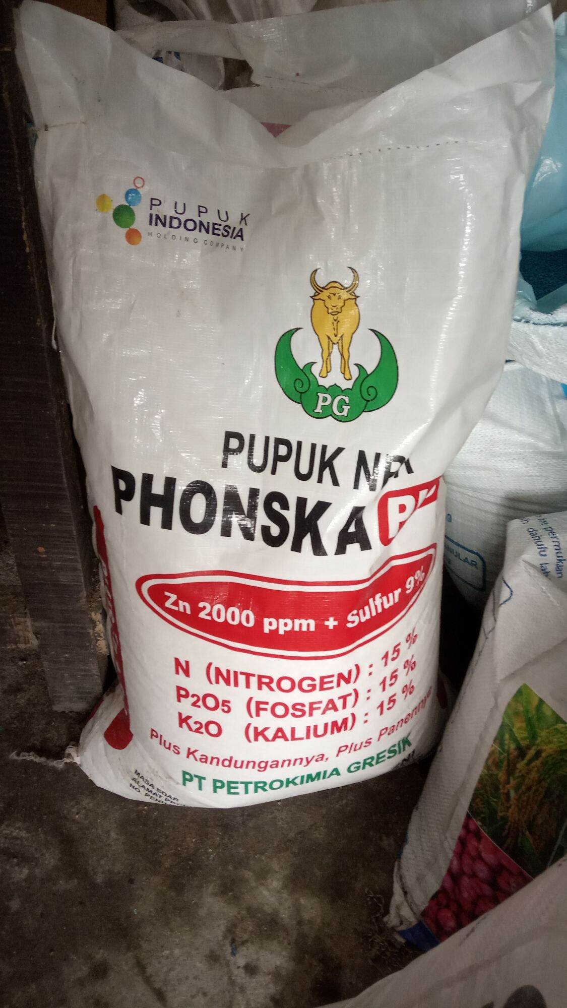 pupuk NPK Phonska Plus 15 15 15 Repack 1kg | Lazada Indonesia