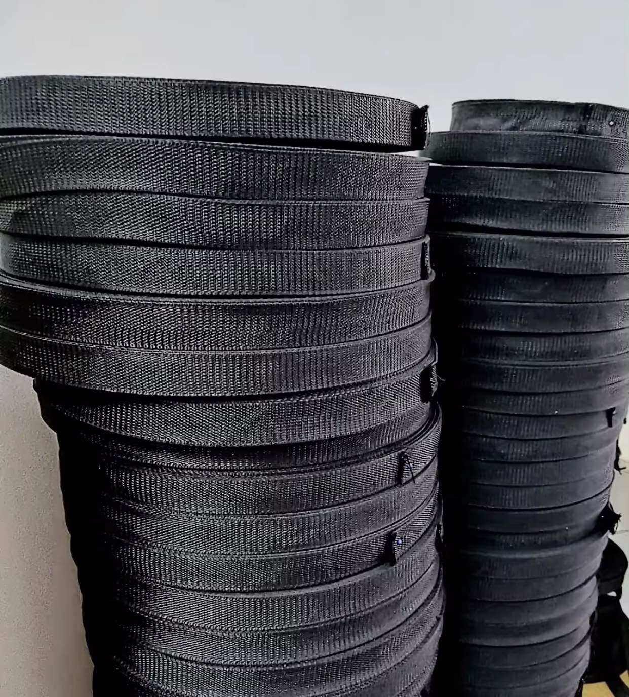 tali webbing Hitam ukuran 20 sampai 50 meter lebar 3,0 cm tebal 2 ml ...
