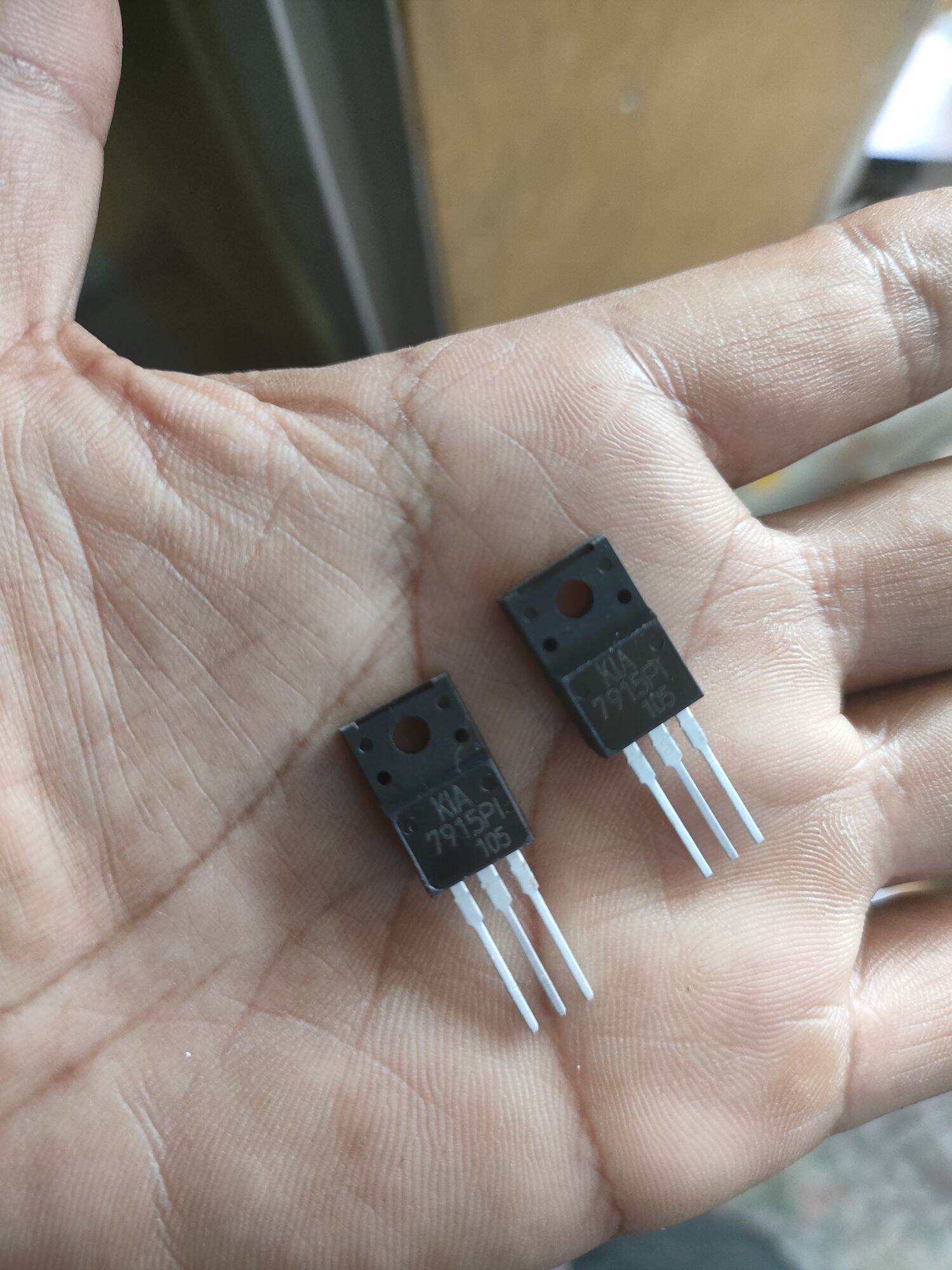 IC regulator KIA 7915 | Lazada Indonesia