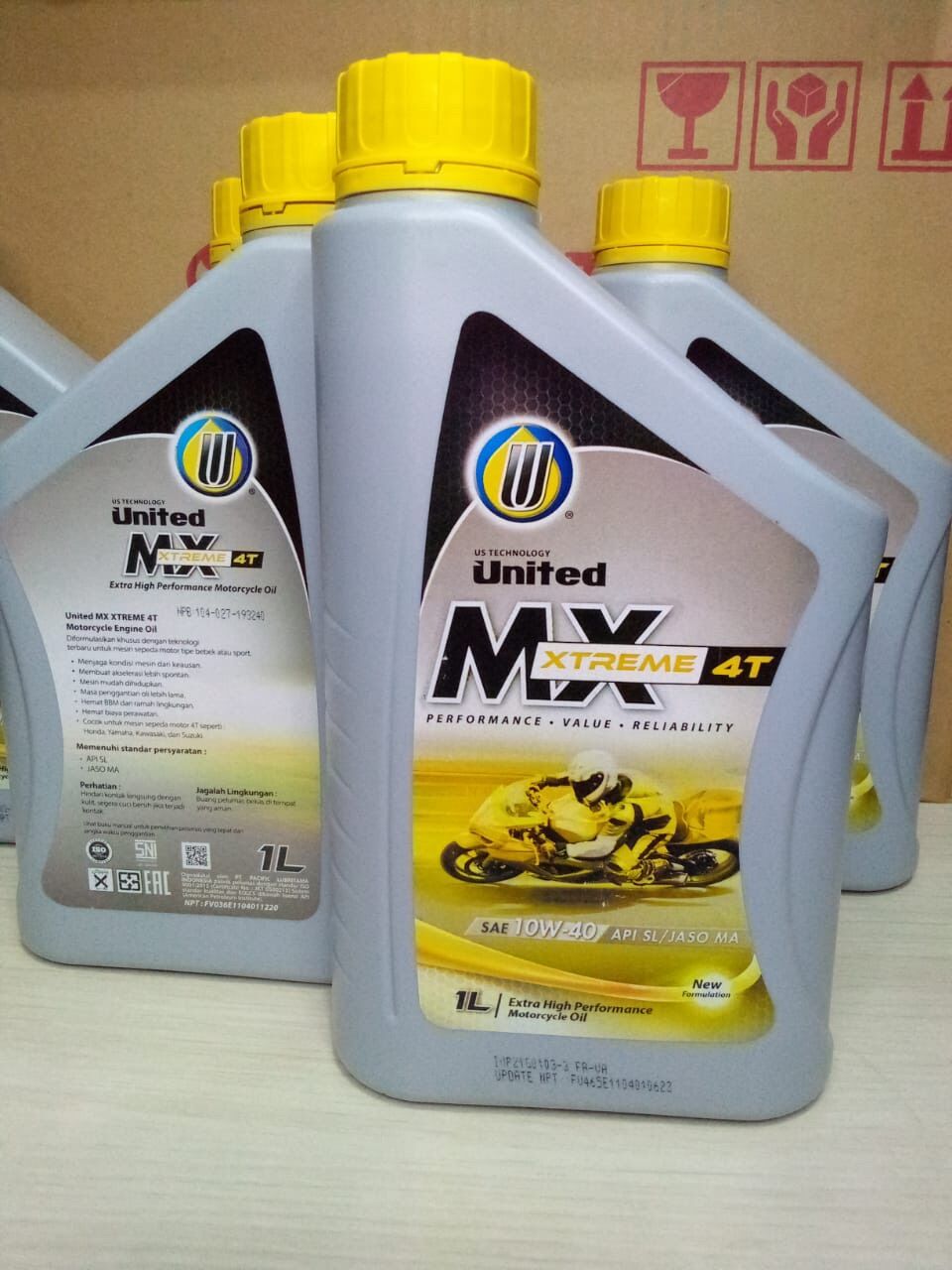 United Oil MX XTREME 4T 10w-40 1L. Oli motor 10w-40 United 100% ...