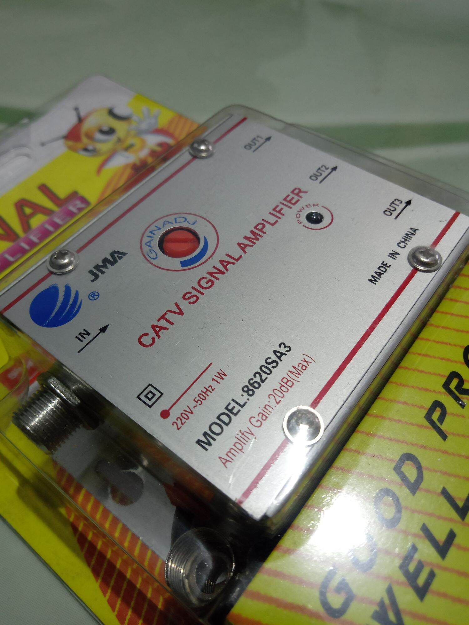 CATV Signal Amplifier Penguat Sinyal TV 20dB 3 way Booster Splitter 1-3 ...