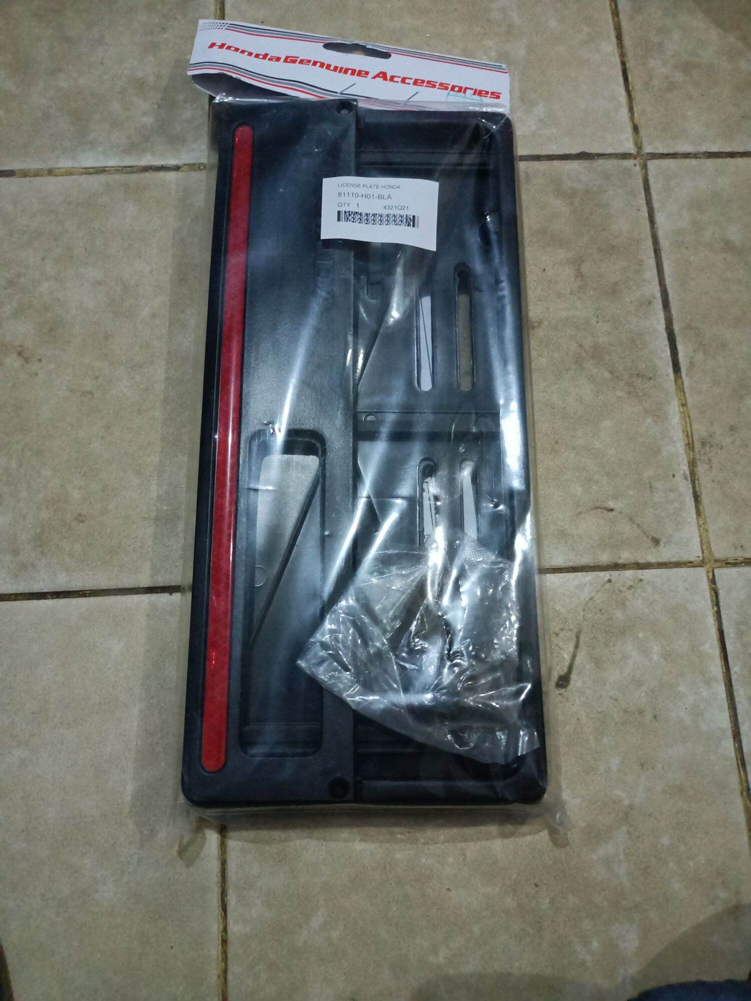 Cover /bingkai/ dudukan plat nomor original Honda list merah depan ...