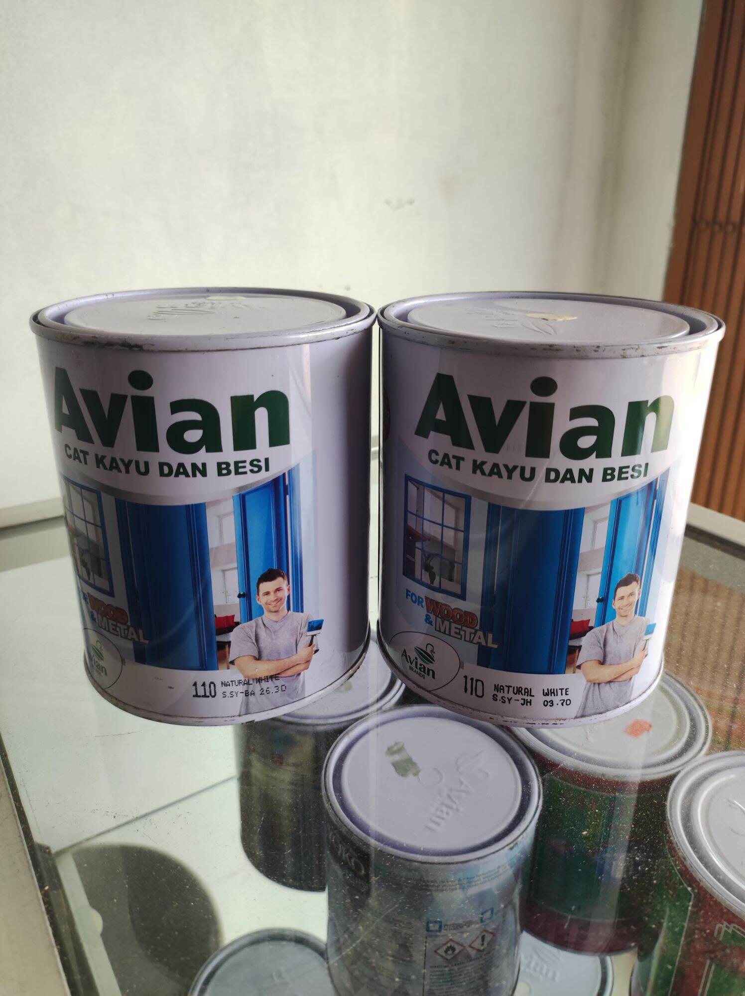 Cat Minyak AVIAN 1kg Natural White / Cat AVIAN Putih Kayu & Besi ...