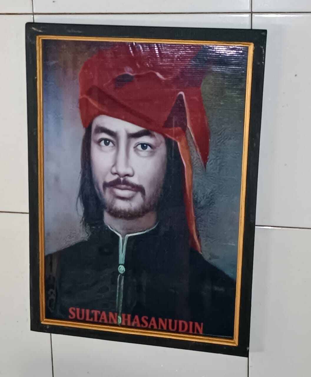 hiasan dinding sultan Hasanuddin Makassar plus bingkai ukuran 65*45 | Lazada Indonesia