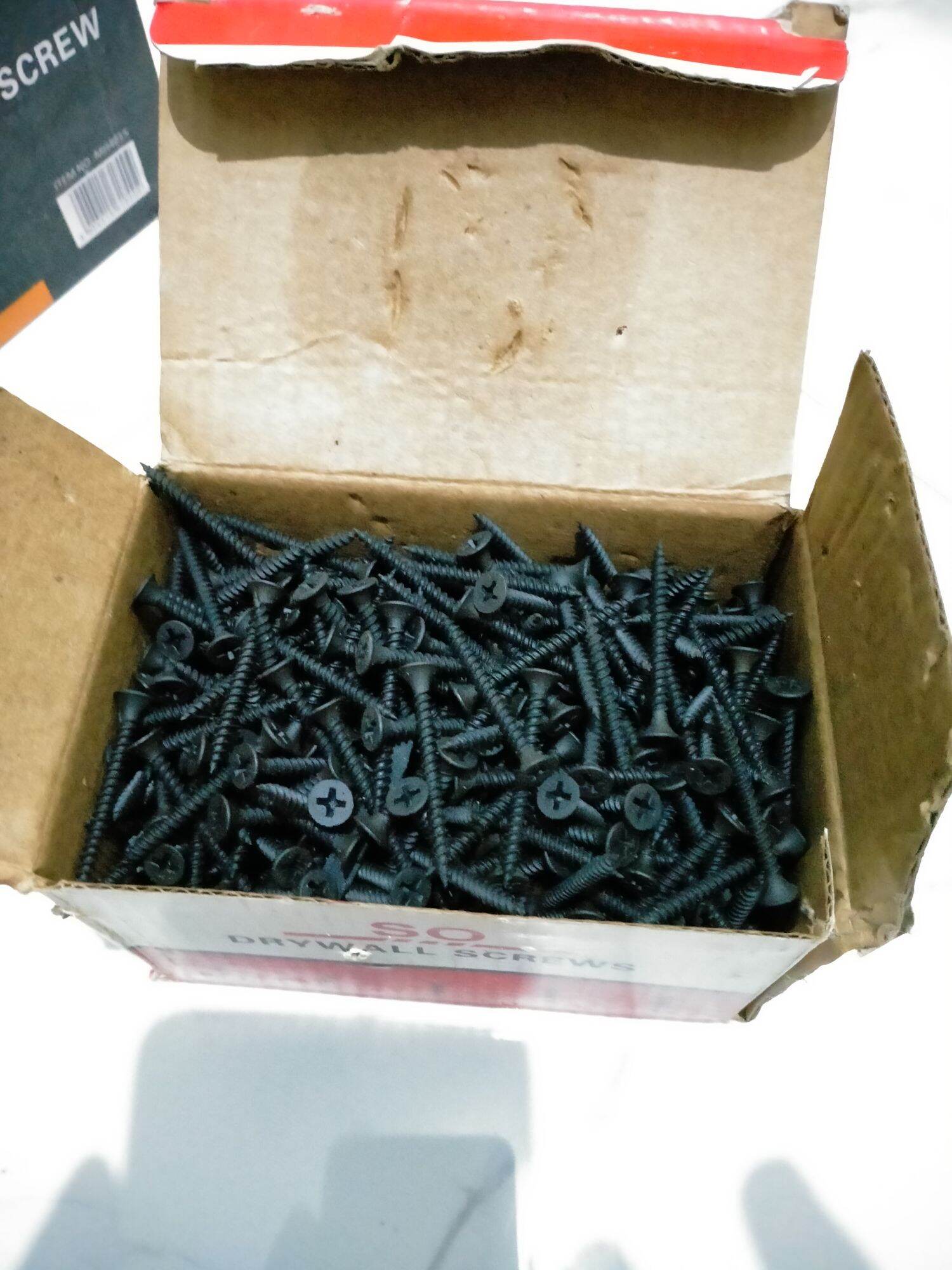 skrup gypsum 4cm sekrup gisun 11/2" sekrup hitam 6 x 11/2" | Lazada ...