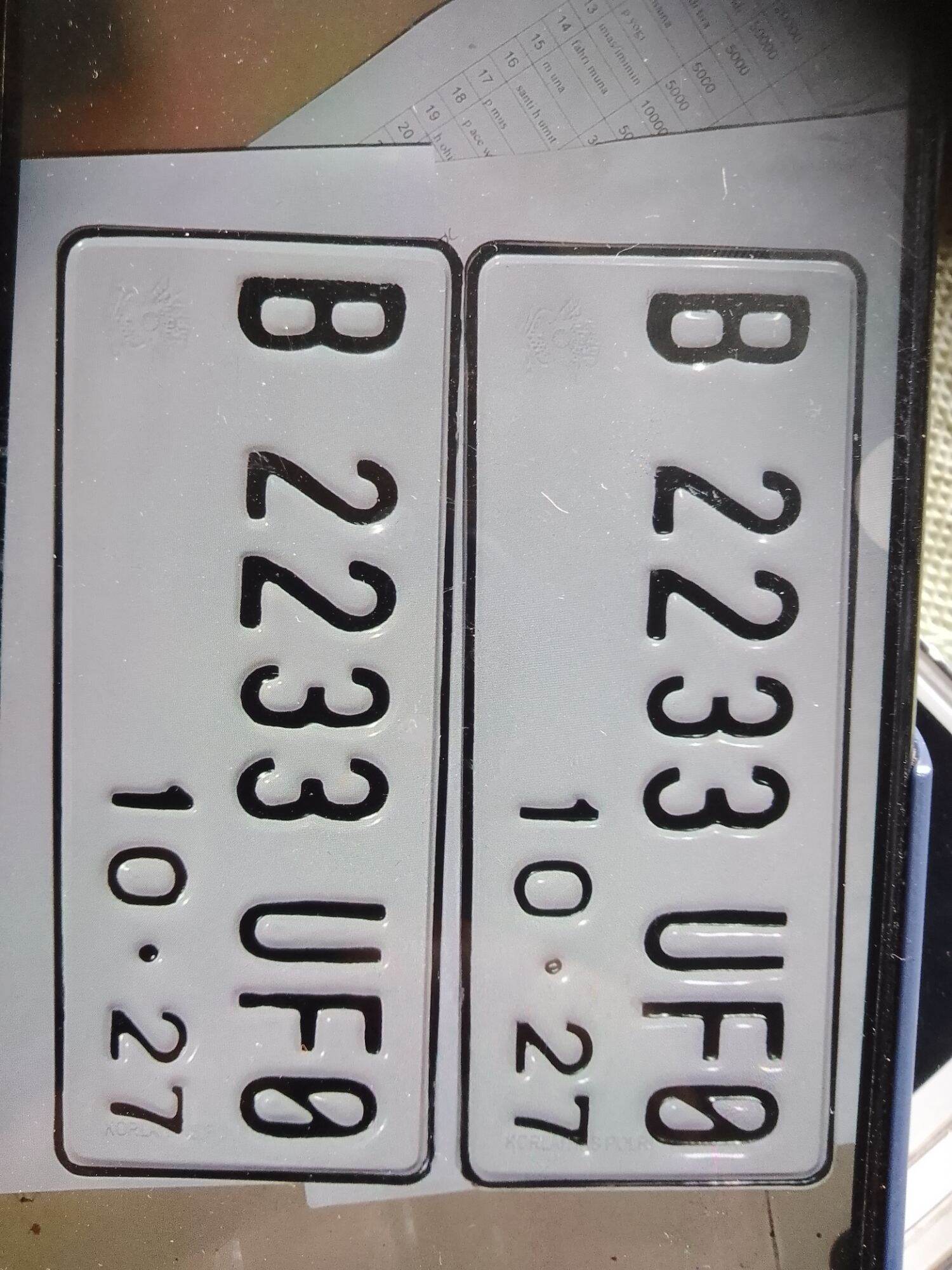 plat motor putih logo Korlantas timbul 1 pasang 2 biji | Lazada Indonesia