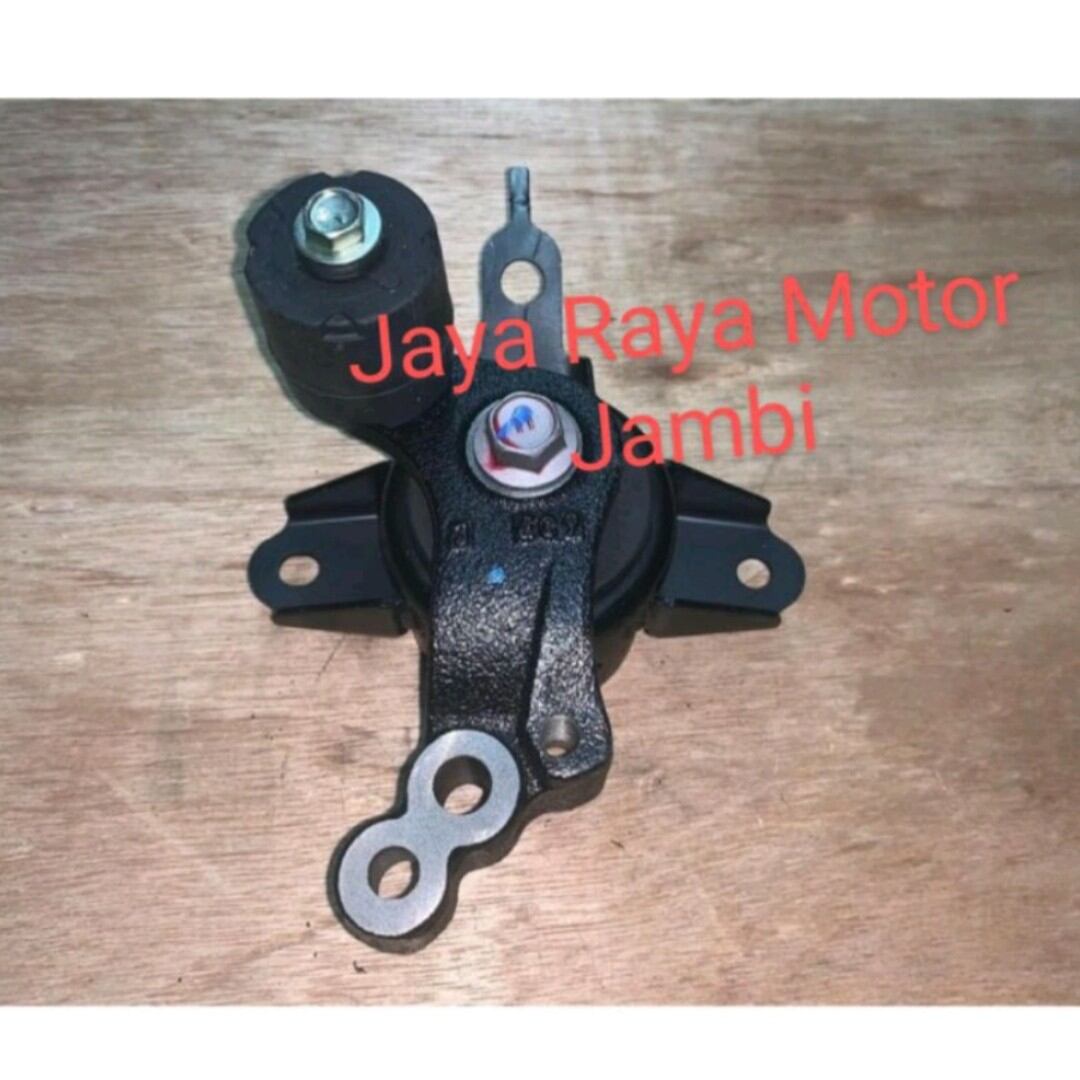 Engine mounting karet dudukan mesin kanan agya ayla Manual 1000cc 2012 ...