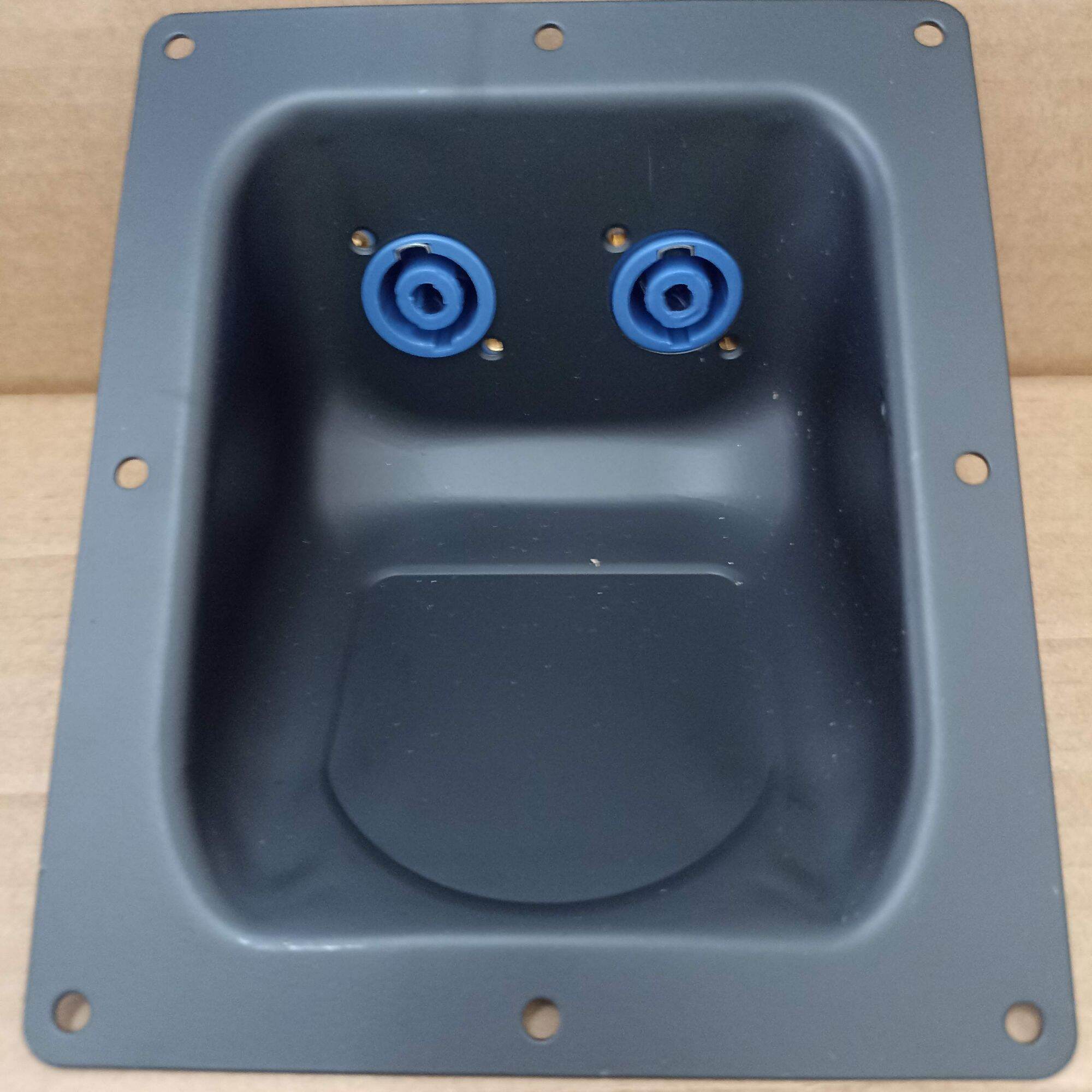 PLAT BOX SPEAKER PLAT MANGKOK BESI TERPASANG SOKET SPIKON | Lazada ...