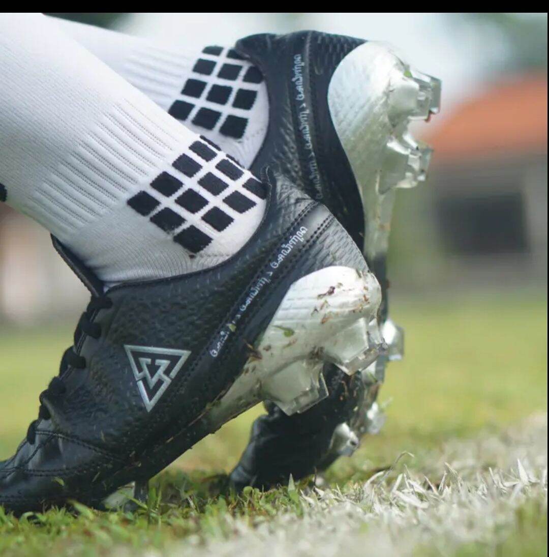sepatu bola apha genesis new black gold terbaru | Lazada Indonesia