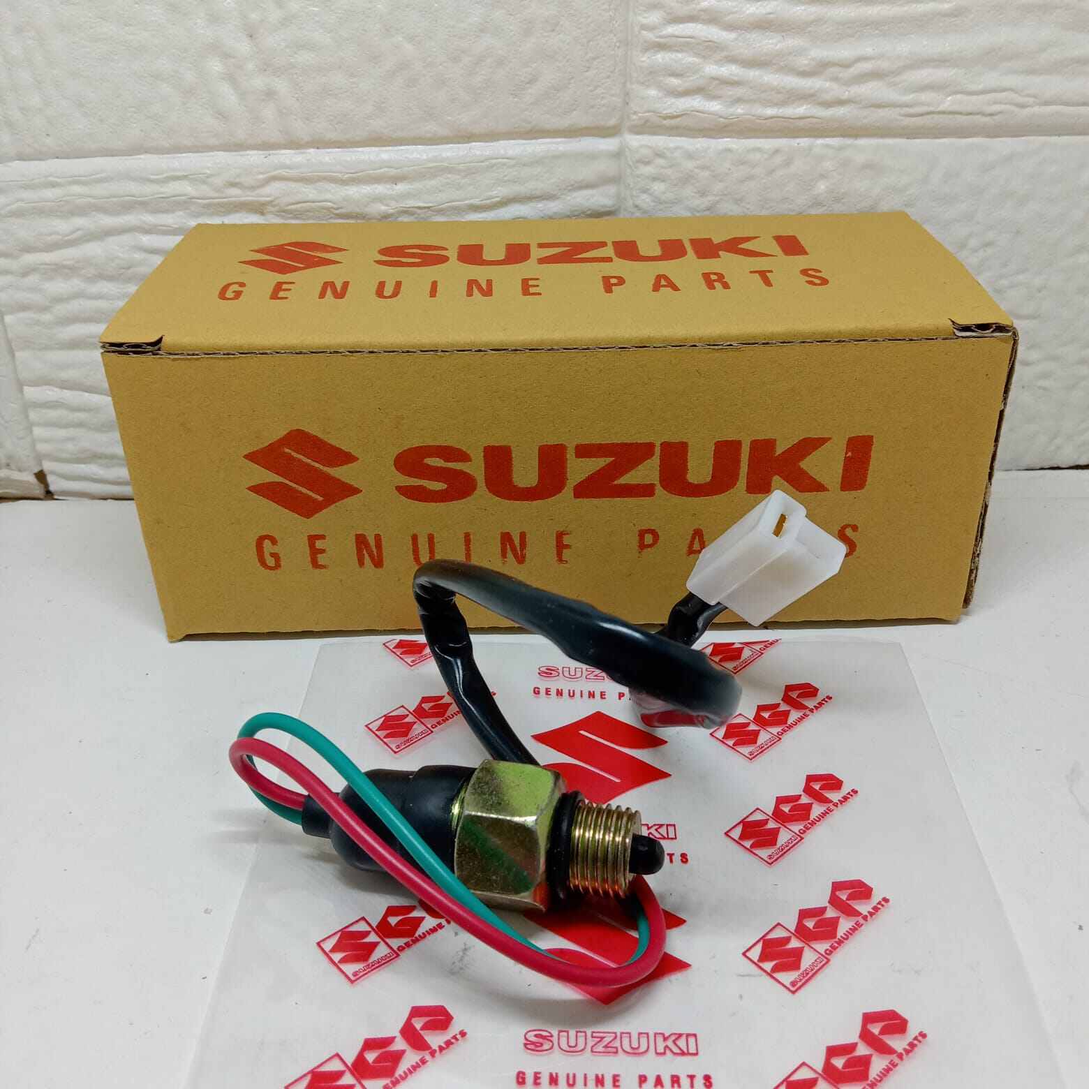 SWIT SWITCH MUNDUR SENSOR MUNDUR SUZUKI CARRY EXTRA JINMY KATANA ...