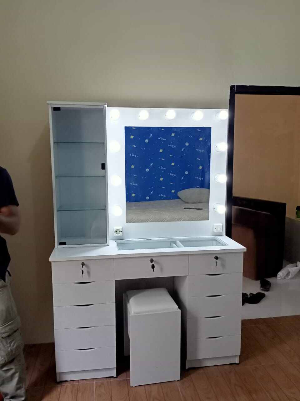 MEJA RIAS ARTIS / MEJA RIAS MINIMALIS / MEJA RIAS LAMPU / MEJA MAKE UP ...