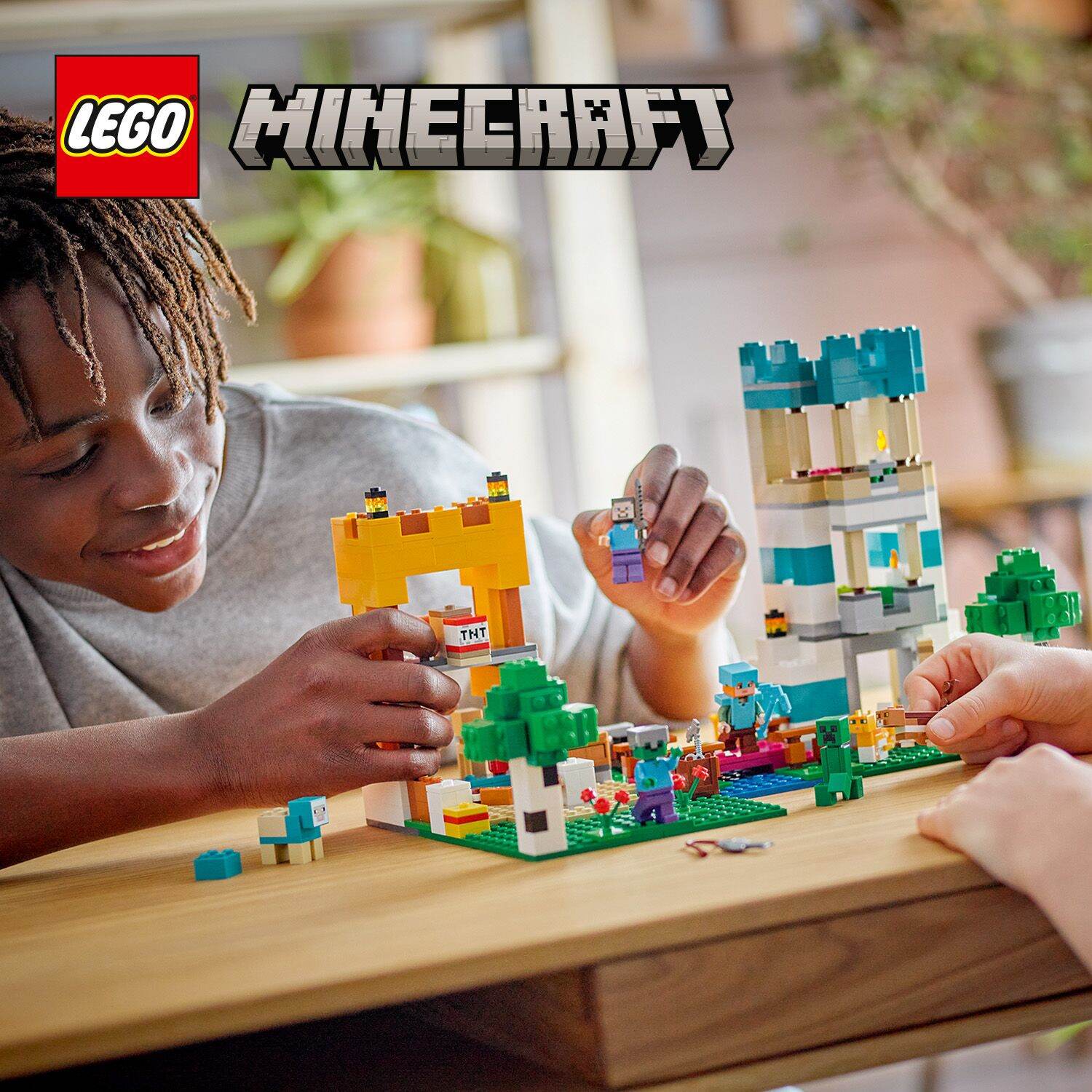 LEGO Minecraft 21249 The Crafting Box 4.0 (605 Pieces), Building Block ...