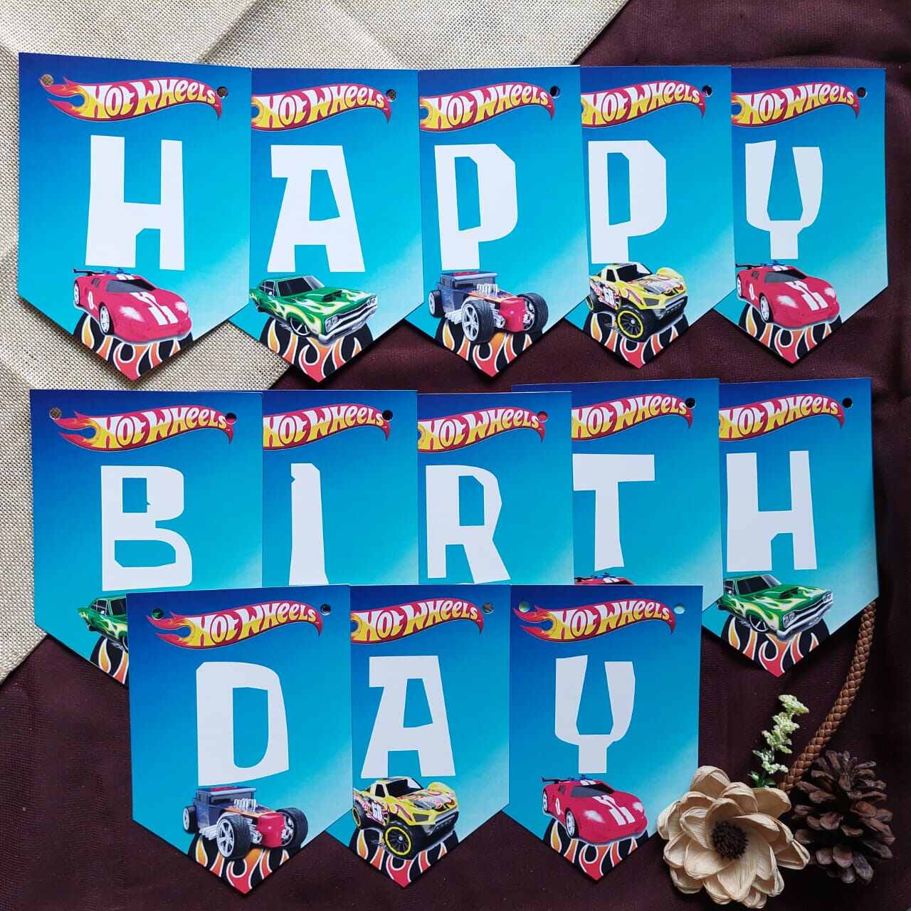 Bunting flag karakter hot wheels Happy Birthday 1 set / Banner Ulang ...