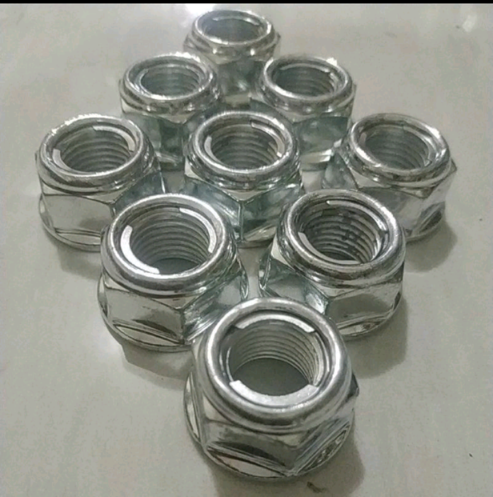 MUR AS RODA ukuran 22 m14 belakang/ mur as roda ukuran m14 roda ...