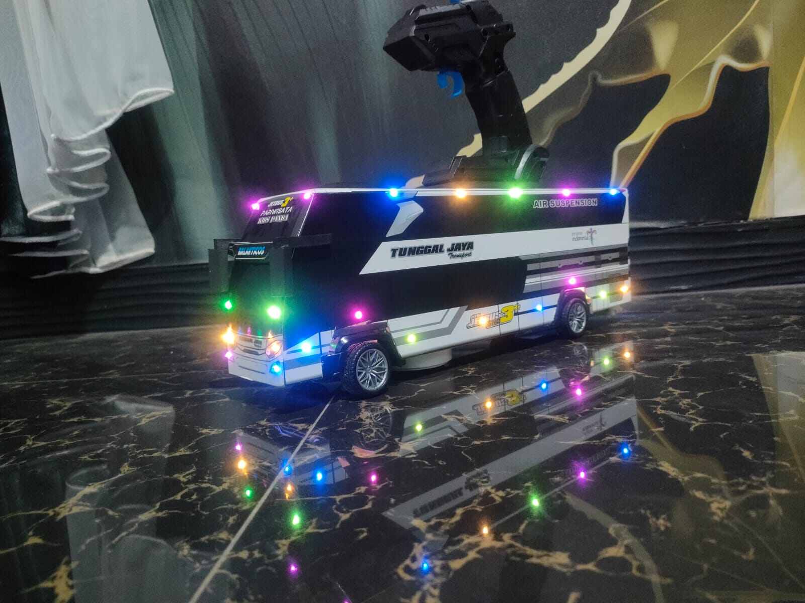 MINIATUR BUS variasi lampu tolelet dan remot control | Lazada Indonesia